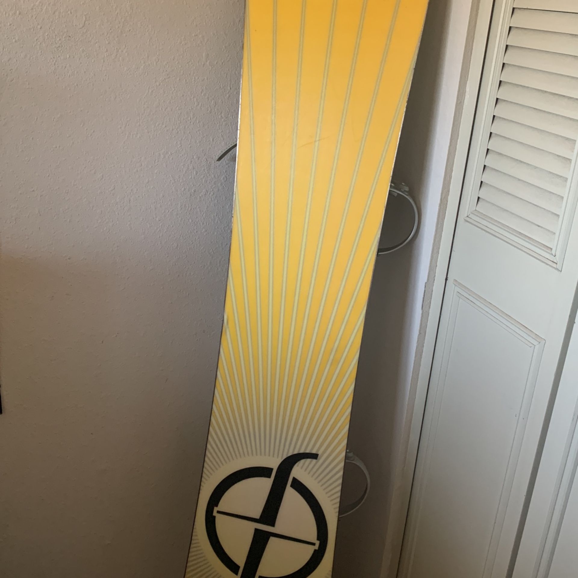 Forum Snowboard 156 Pro Model Bjorn Leines for Sale in Rancho Cordova ...
