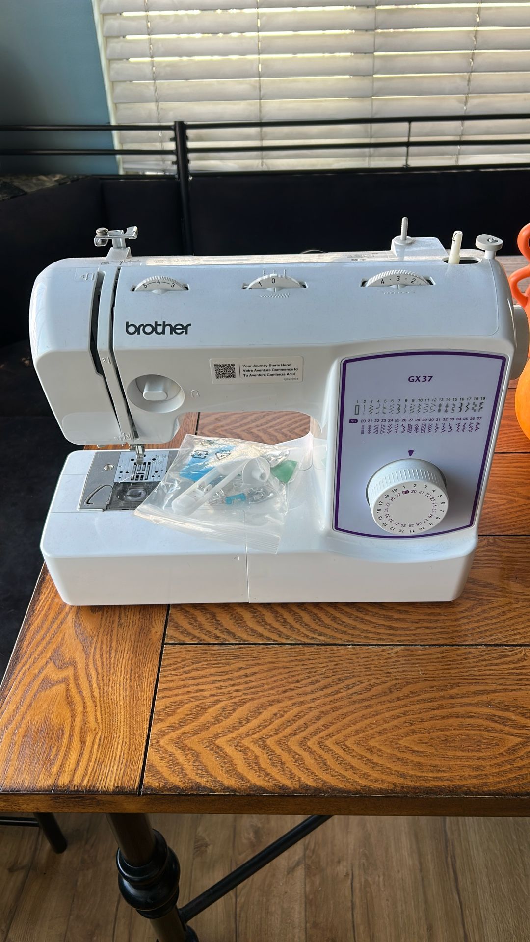 Brother GX37 Sewing Machine for Sale in Long Beach, CA - OfferUp