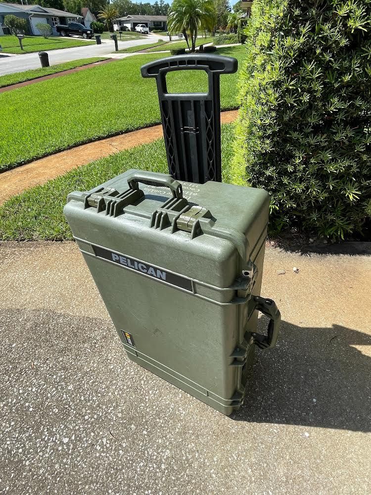 Pelican Box for Sale in Miami, FL - OfferUp
