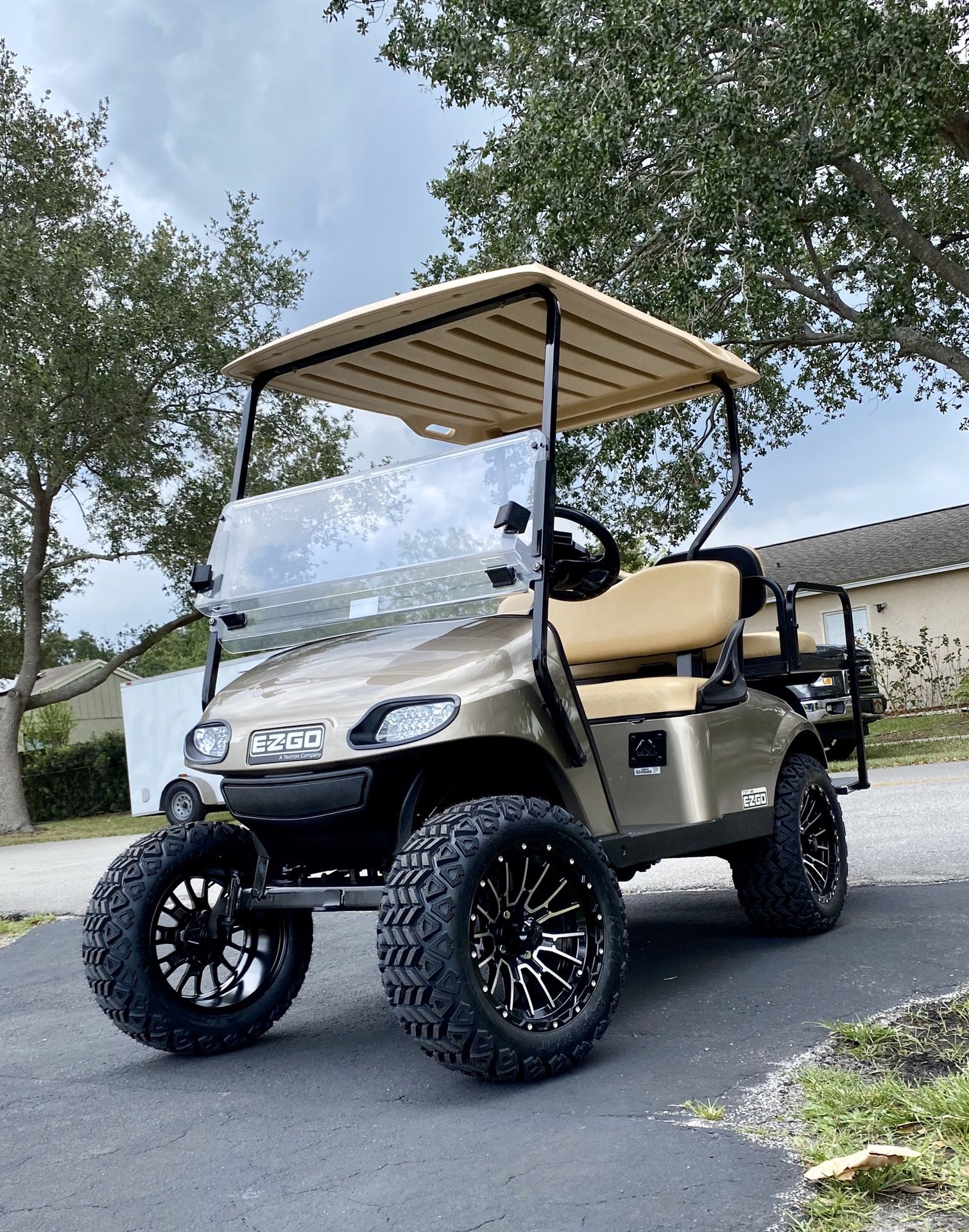 2018 EZGO TXT 48 Volt, custom, lifted golf cart for Sale in Fort Lauderdale, FL - OfferUp