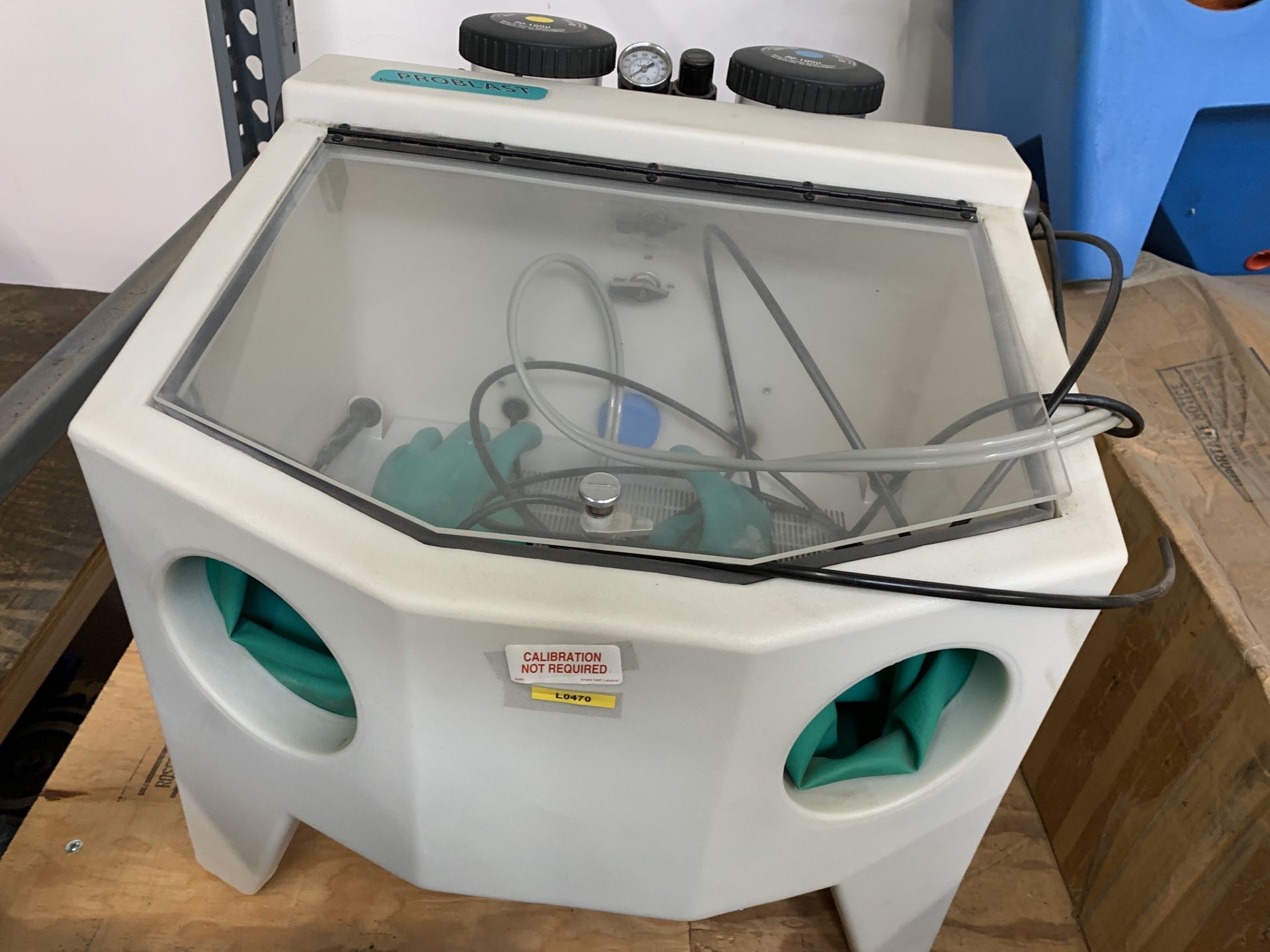 Vaniman micro abrasive sand blaster blast cabinet. for Sale in Diamond ...