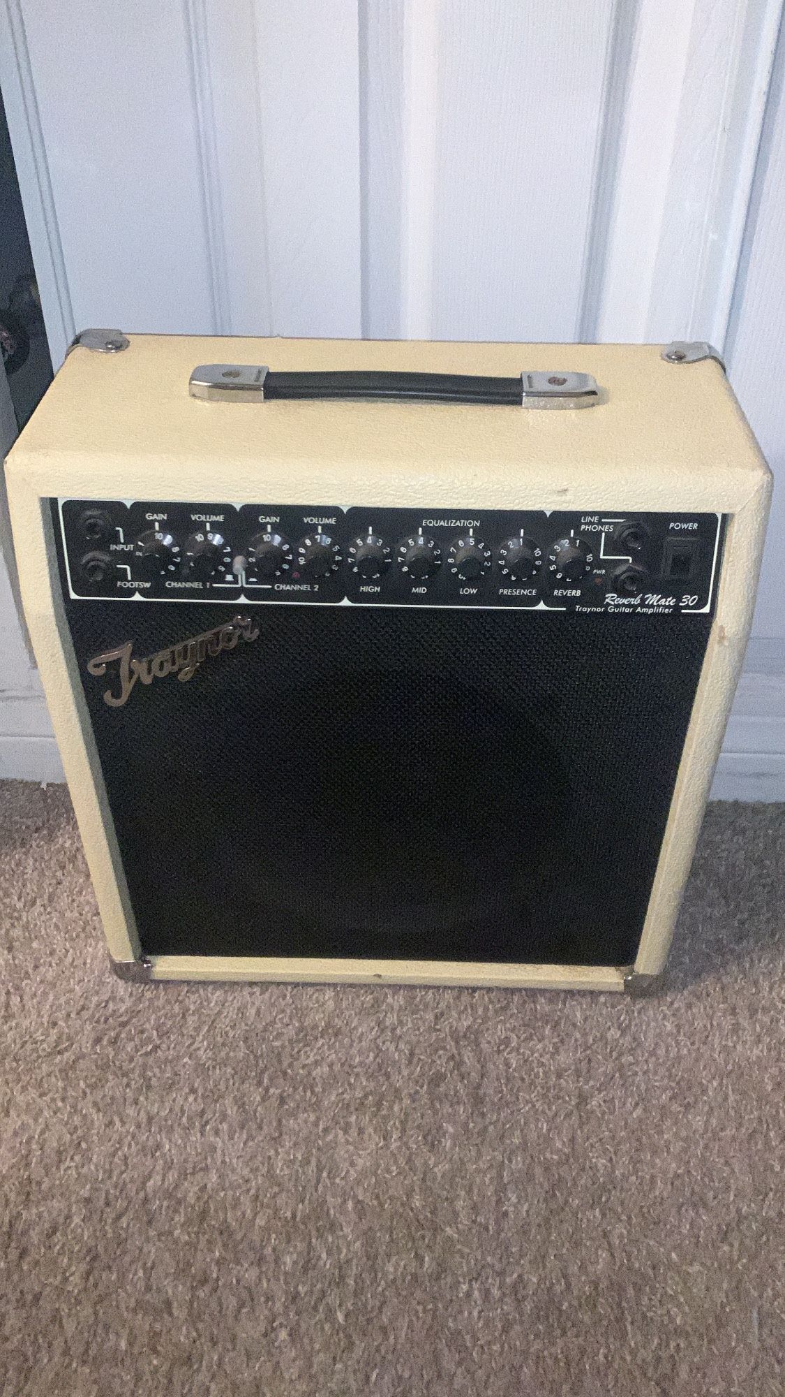 TRAYNOR REVERB MATE 30 for Sale in Lynwood, CA - OfferUp