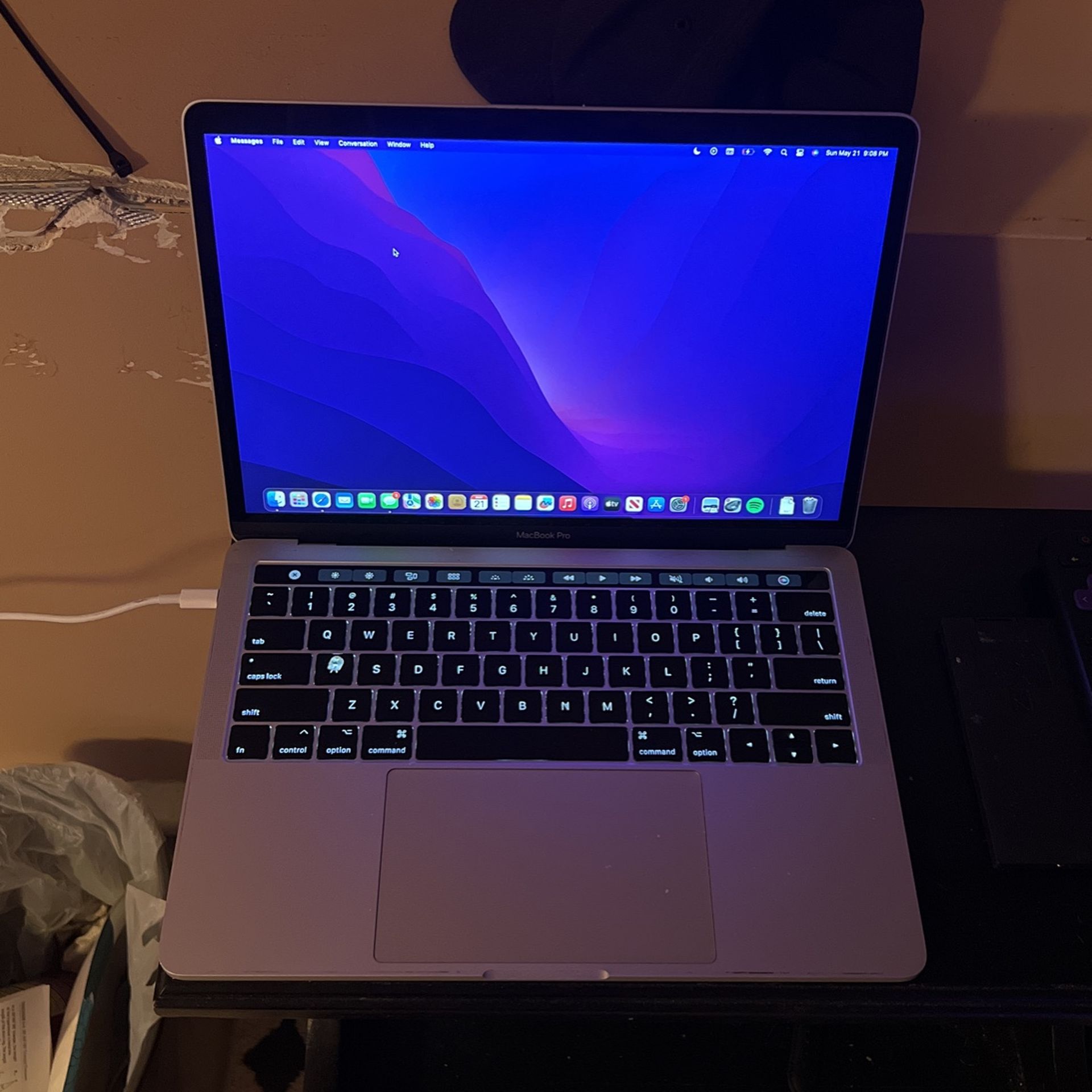 2017 Refurbished, Macbook Pro 13.3 inch screen WITH TOUCH BAR for Sale ...