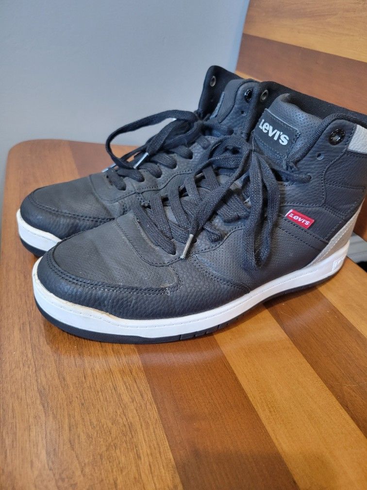 Levi High Top Sneaker for Sale in Vista, CA - OfferUp