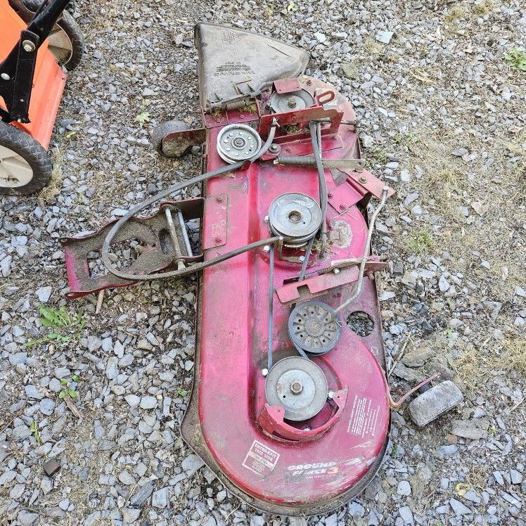 Murray 46" Riding Mower Deck for Sale in Cicero, NY - OfferUp