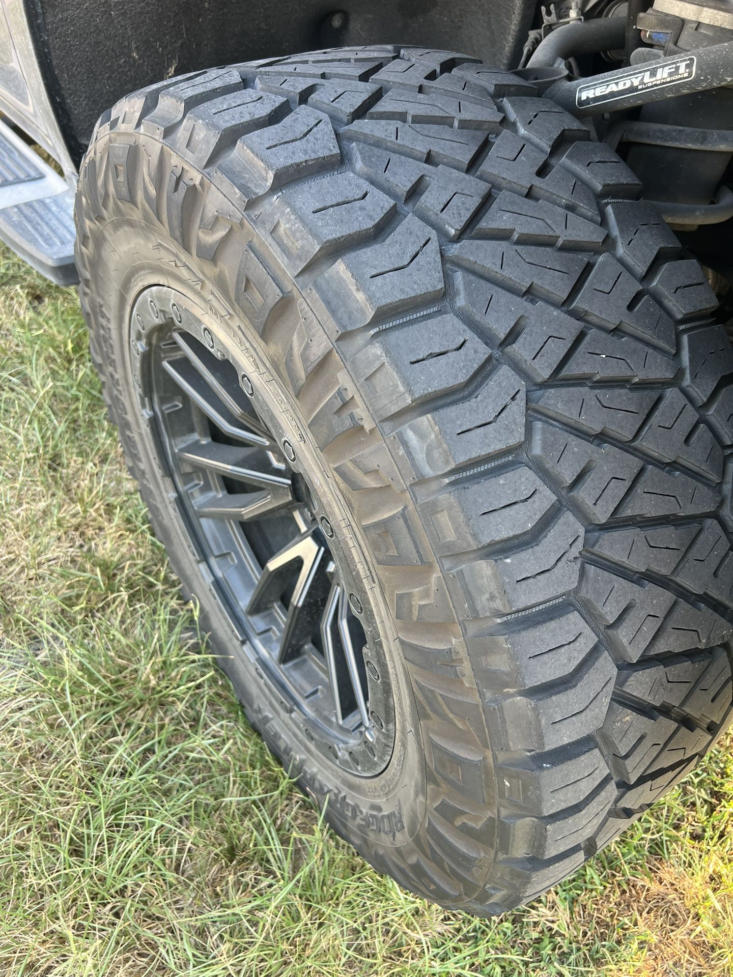 Nitto Ridge Grapplers (TIRES ONLY) for Sale in Miami, FL - OfferUp