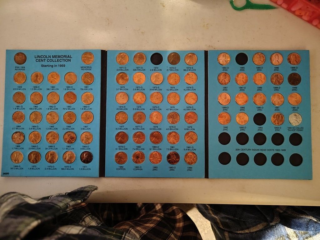 Pennies Lincoln Memorial Cent Collection1959 To 1993 for Sale in Tyler ...