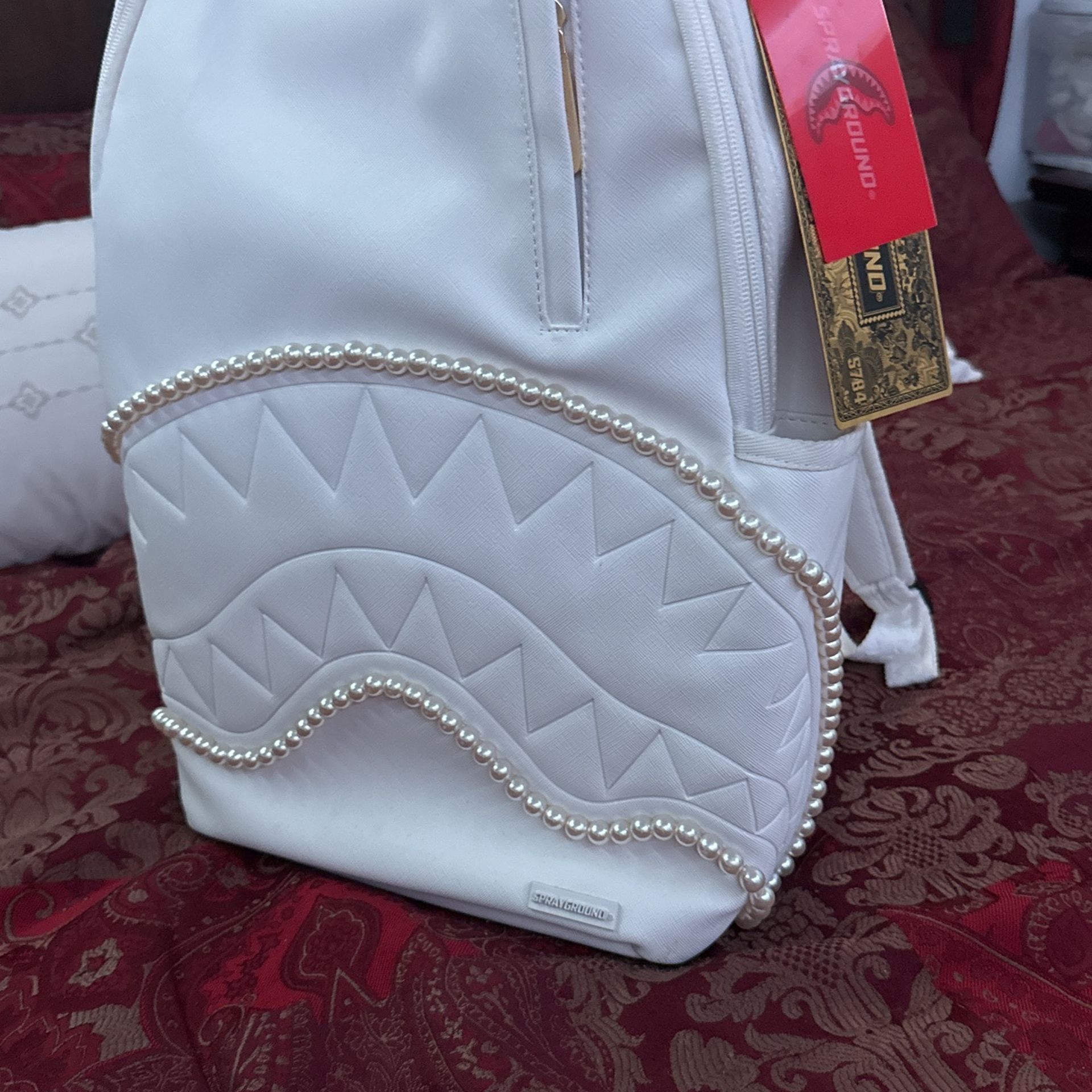 SPRAYGROUND BACKPACK for Sale in Miami, FL - OfferUp