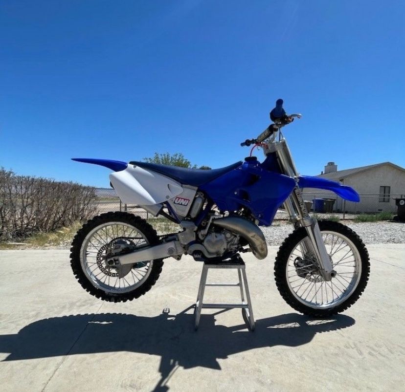Yz 125 Año 2,000 for Sale in Riverside, CA - OfferUp