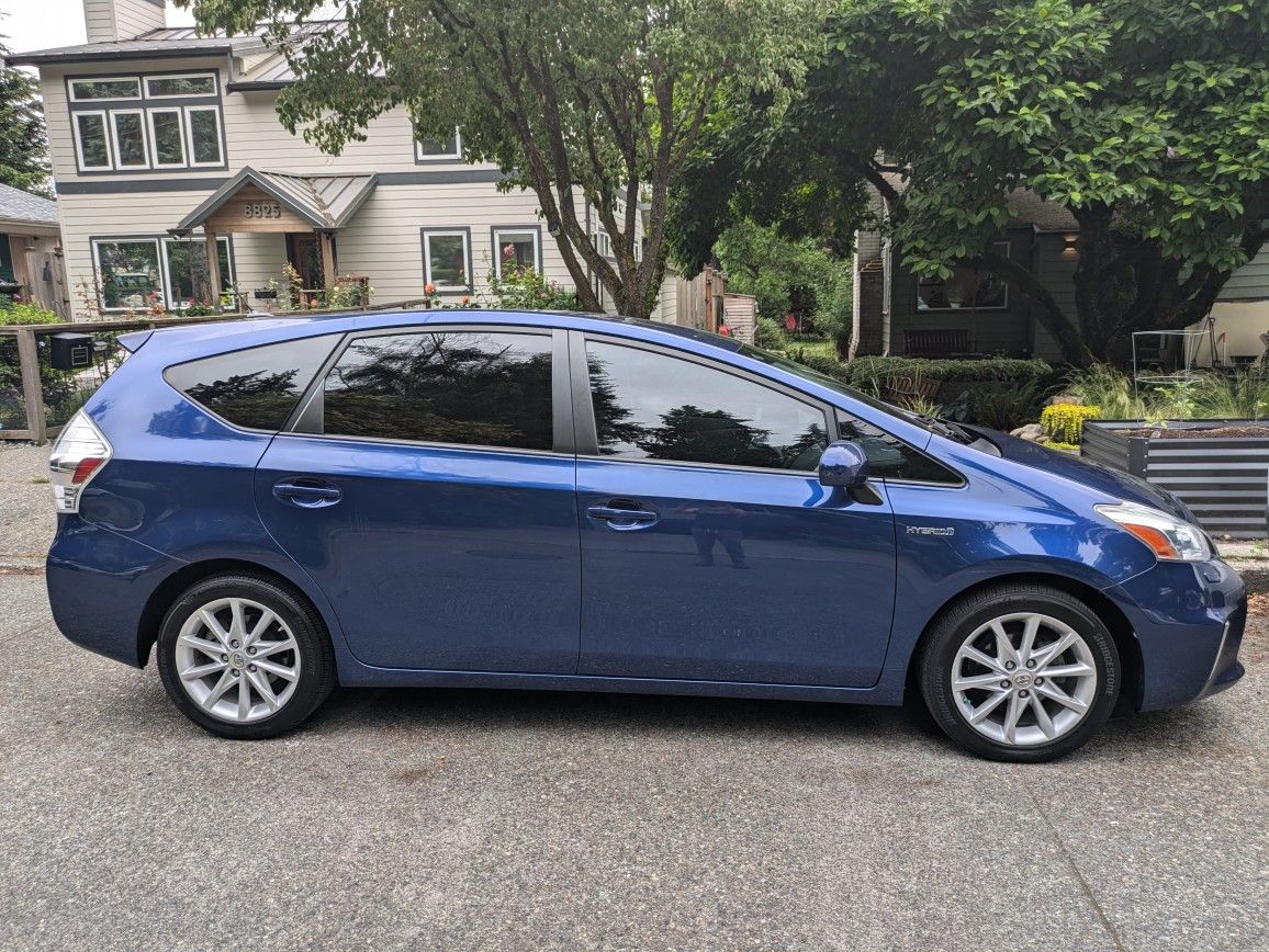 2012 Toyota Prius V for Sale in Seattle, WA - OfferUp