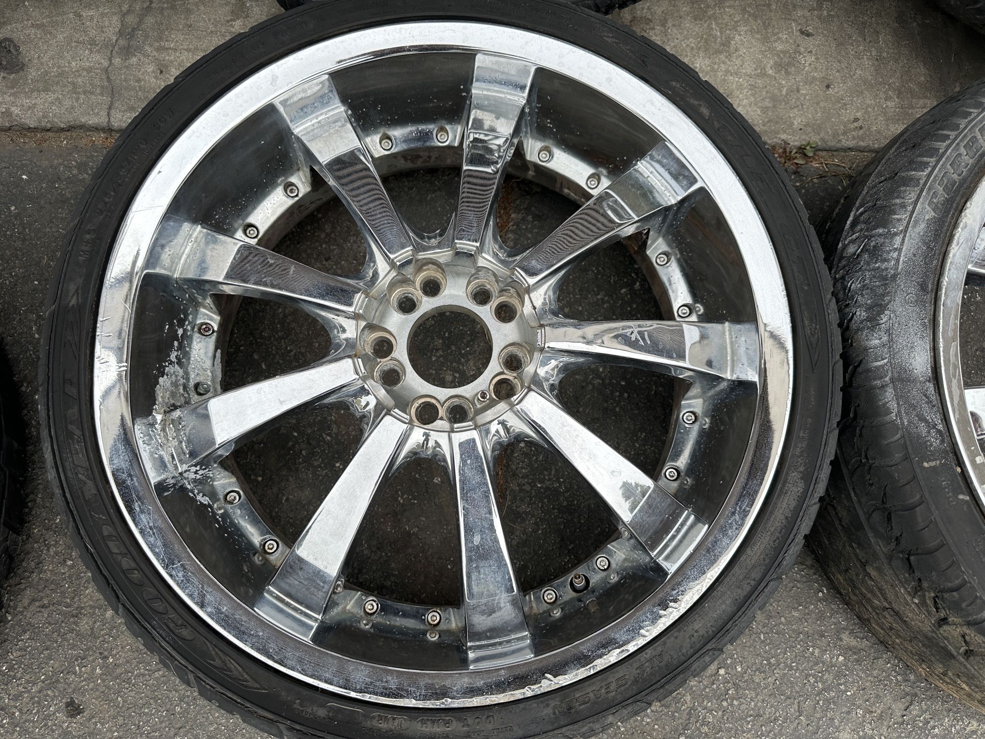 20 inch chrome rims with old tires. 5 lugs 115mm 120mm for Sale in ...