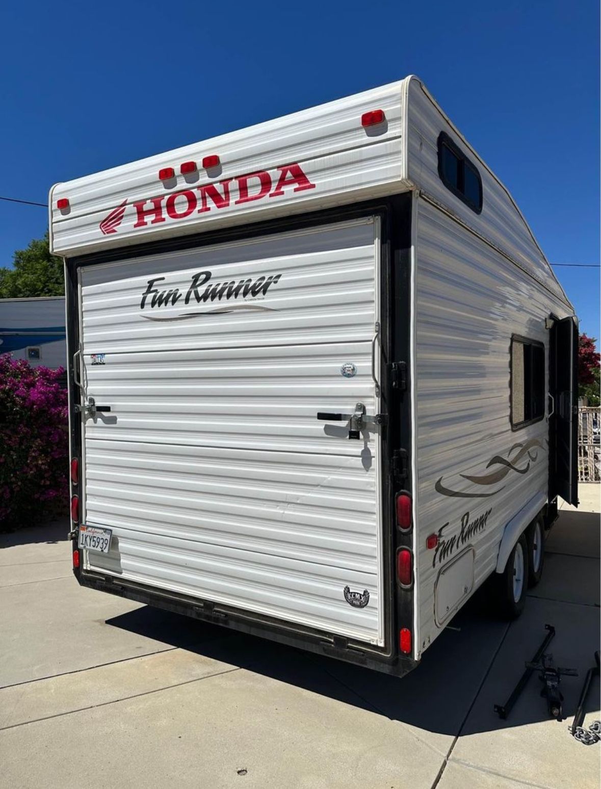 2004 Carson Fun-Runner Trailer for Sale in Brandeis, CA - OfferUp