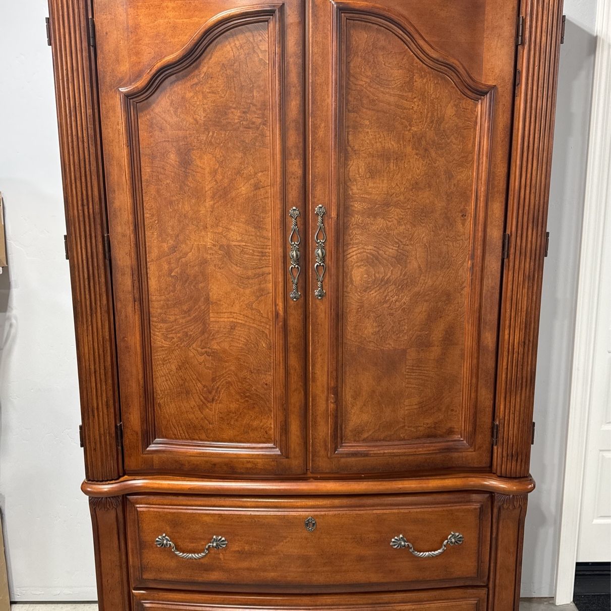 Wynwood furniture armoire store