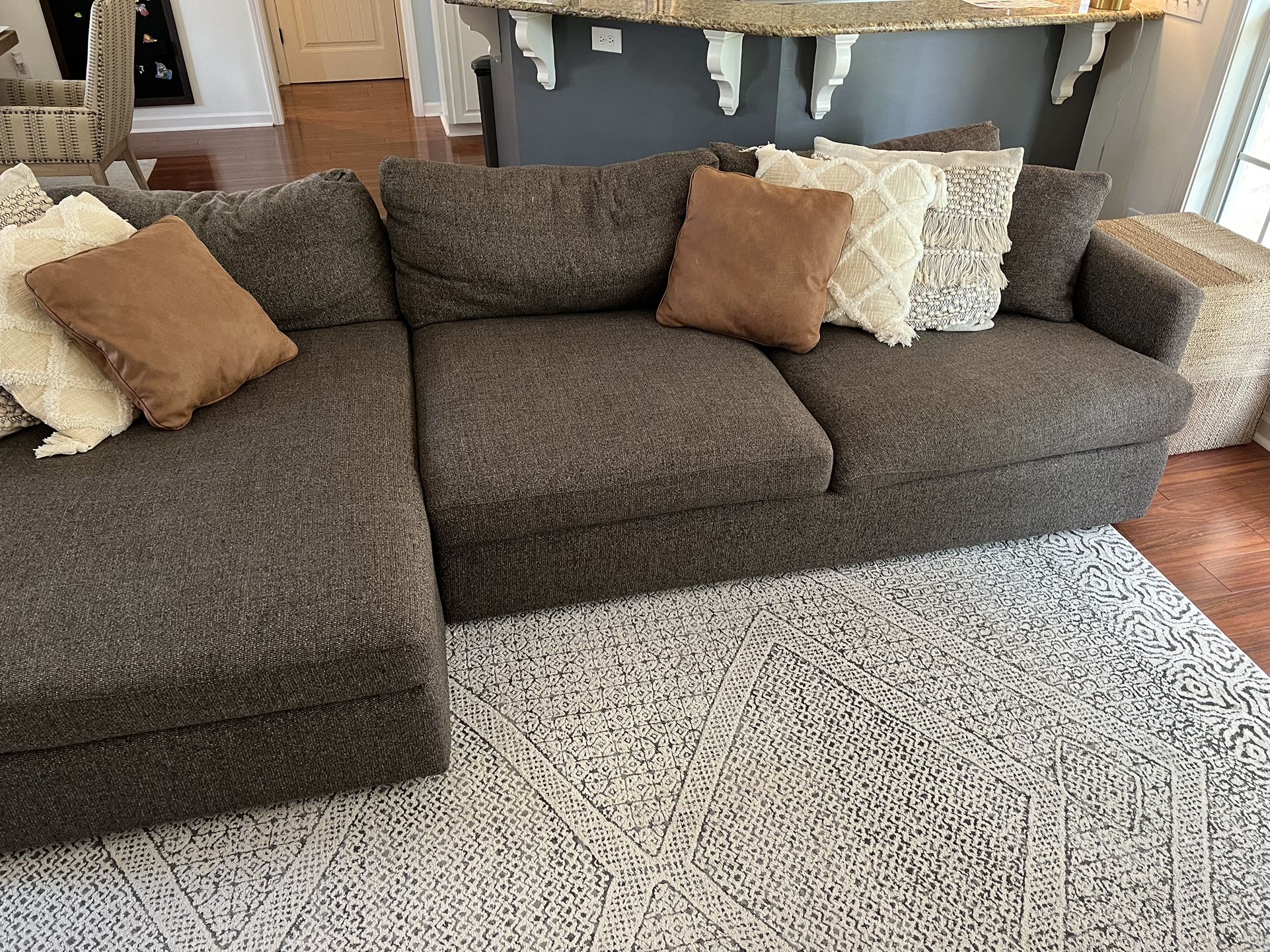 MUST SELL! Crate and Barrel Lounge 2-Piece Sectional Sofa Couch with ...