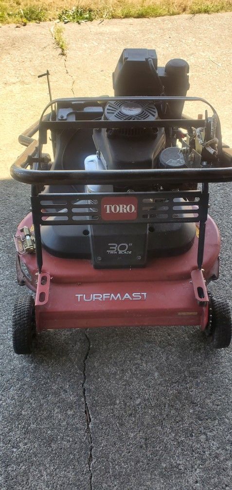 Toro Turfmaster Commercial Mower for Sale in Puyallup, WA - OfferUp