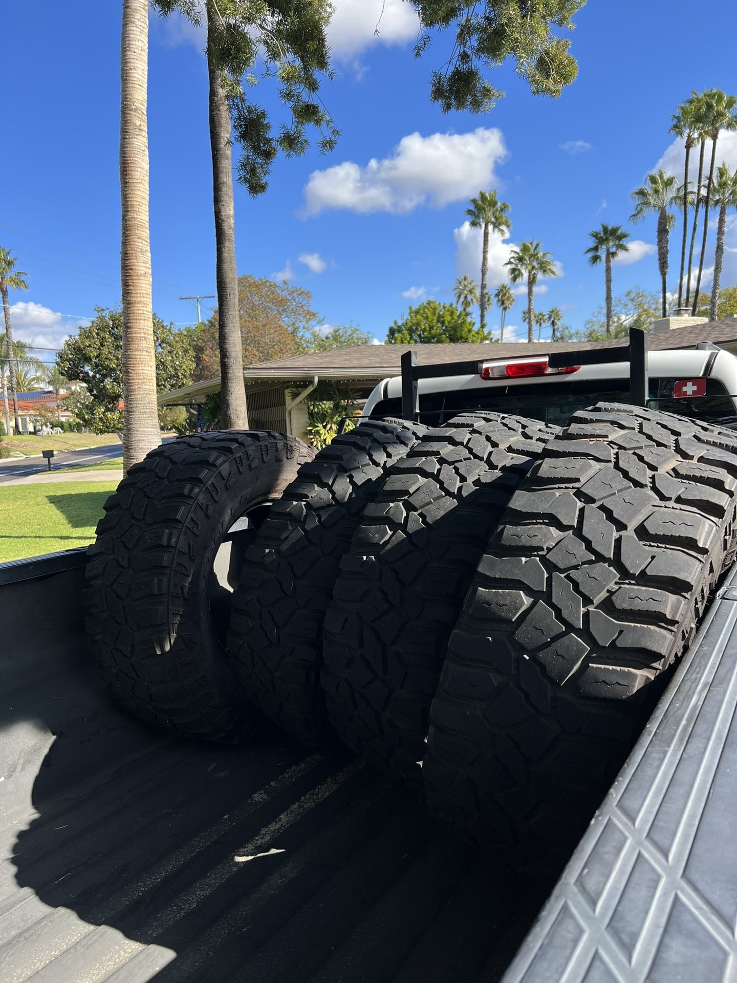 Cooper Discover STT Pro Mud/Snow Terrain Tires for Sale in San Diego ...