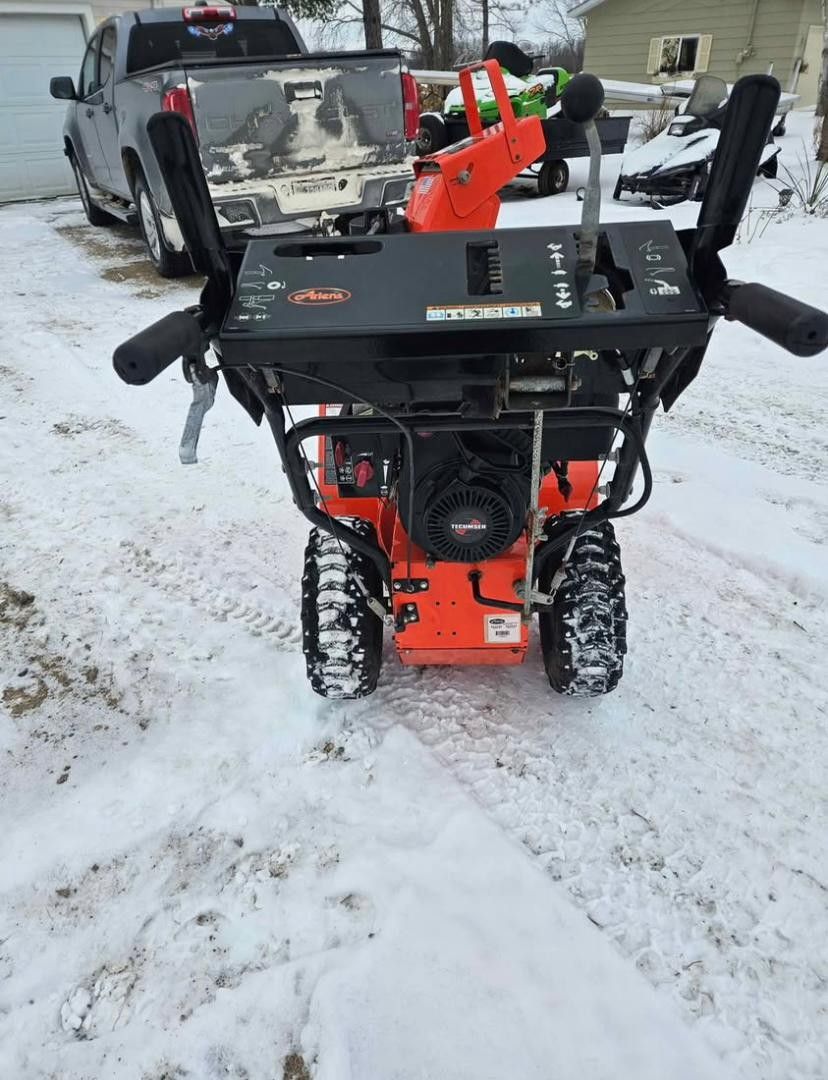 9HP-27inch-Ariens-snow-Blower for Sale in Seattle, WA - OfferUp