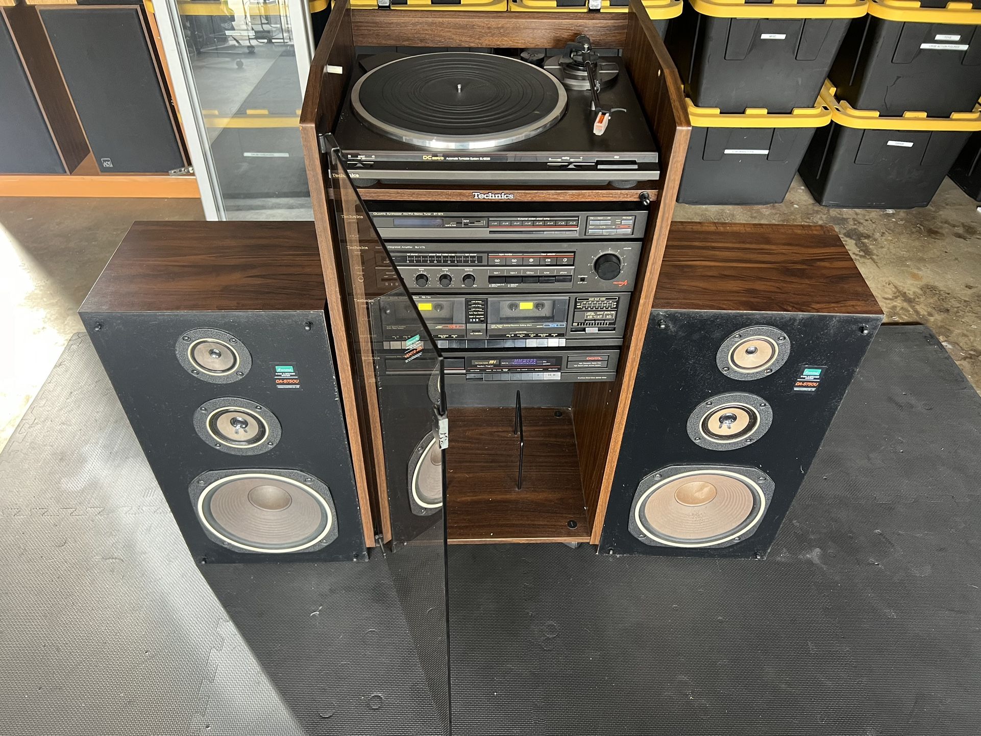 Technics Stereo System With Sansui Speakers for Sale in Santa Ana, CA ...