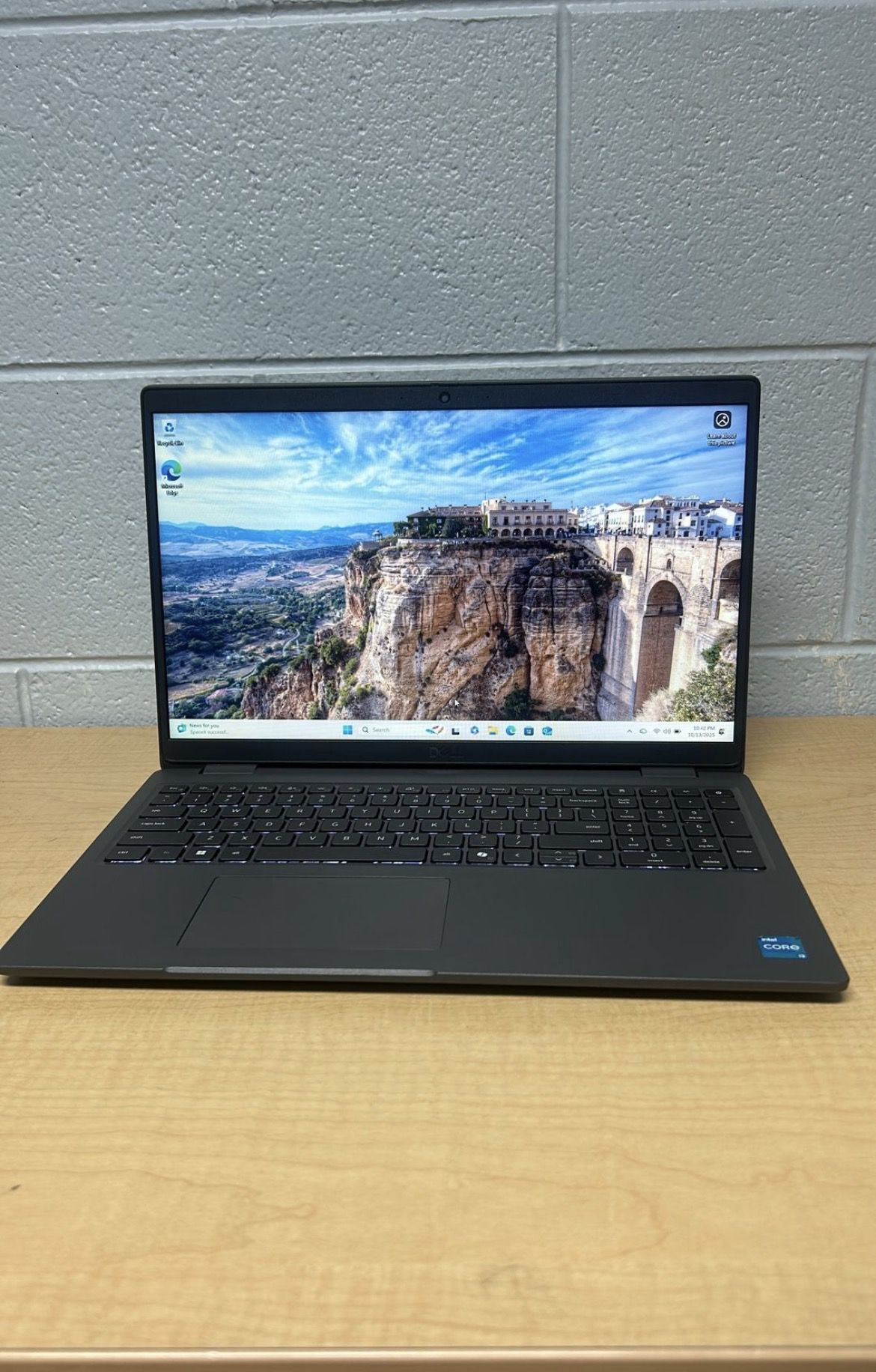 15.6" Grey Dell windows 11 pro laptop for Sale in Washington, DC - OfferUp