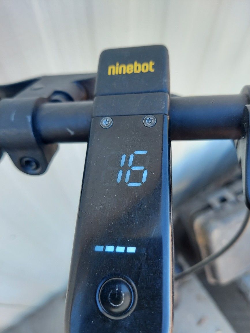 Segway Ninebot G30 Max for Sale in Mesa, AZ - OfferUp