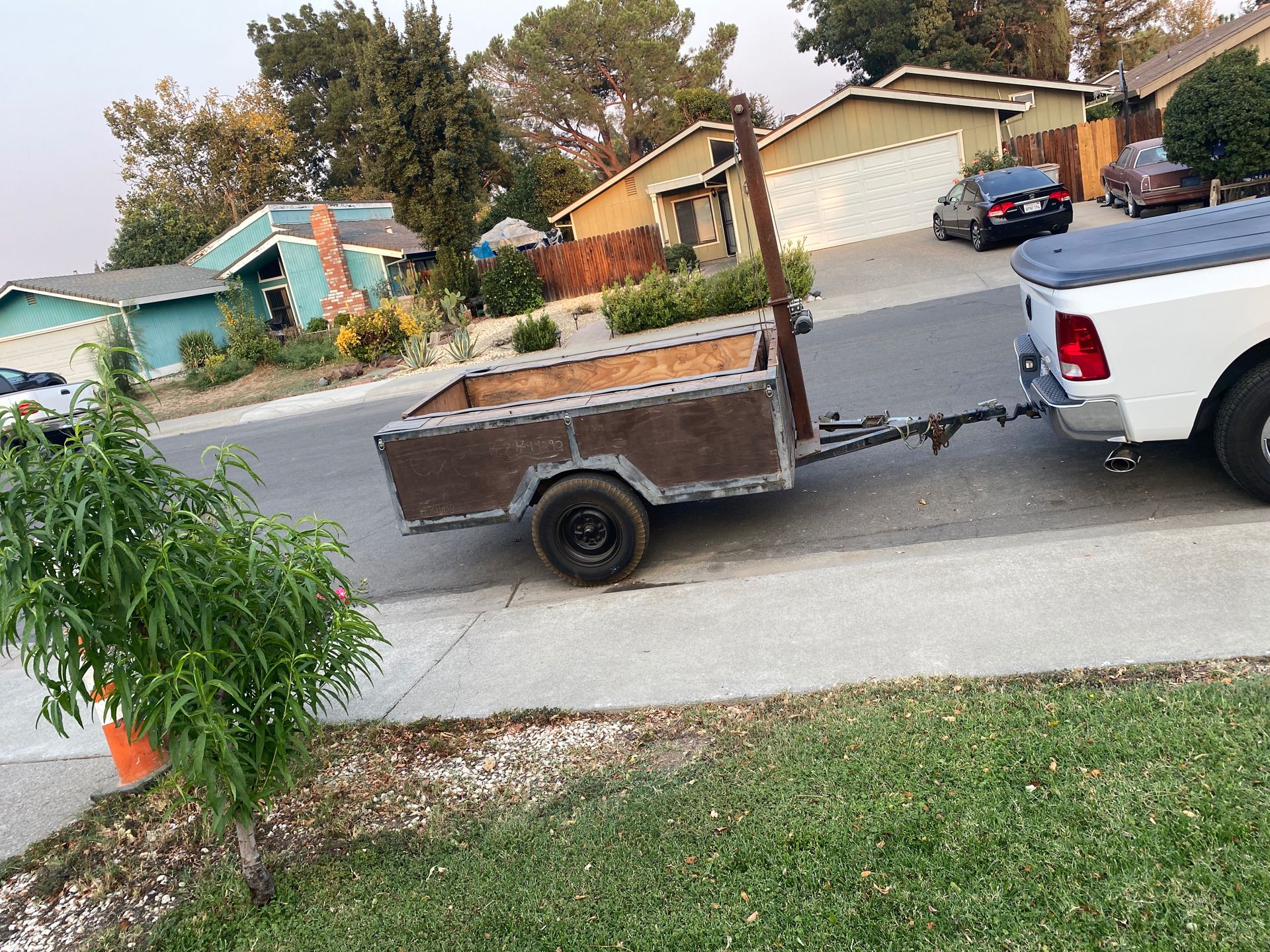 trailer dump good condition pink’s and hand pti plates for Sale in ...