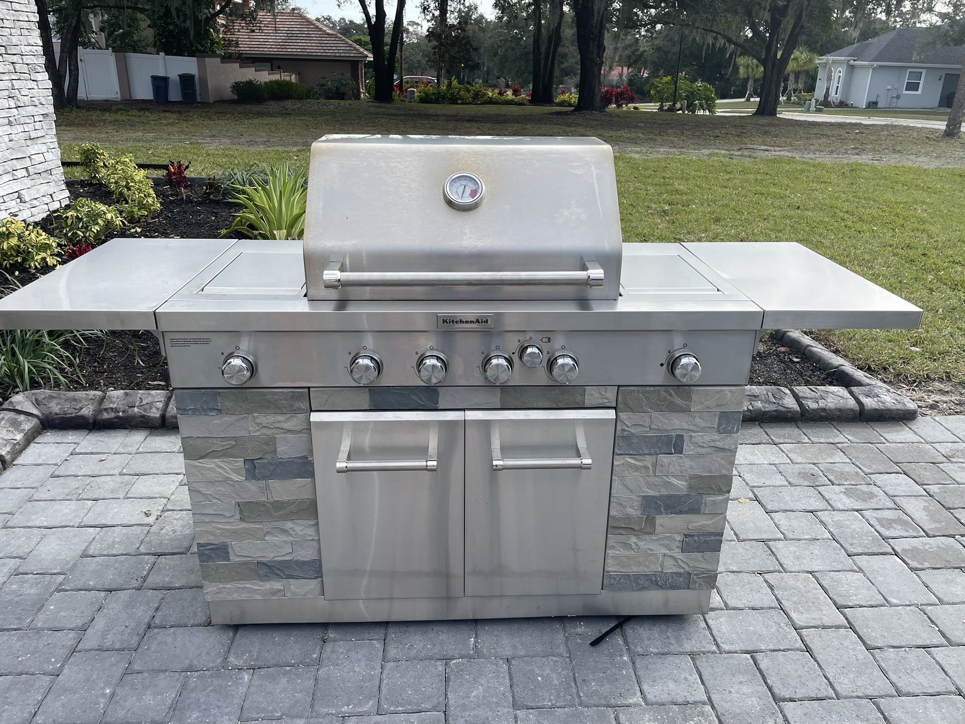 Outdoor Barbecue for Sale in Leesburg, FL - OfferUp