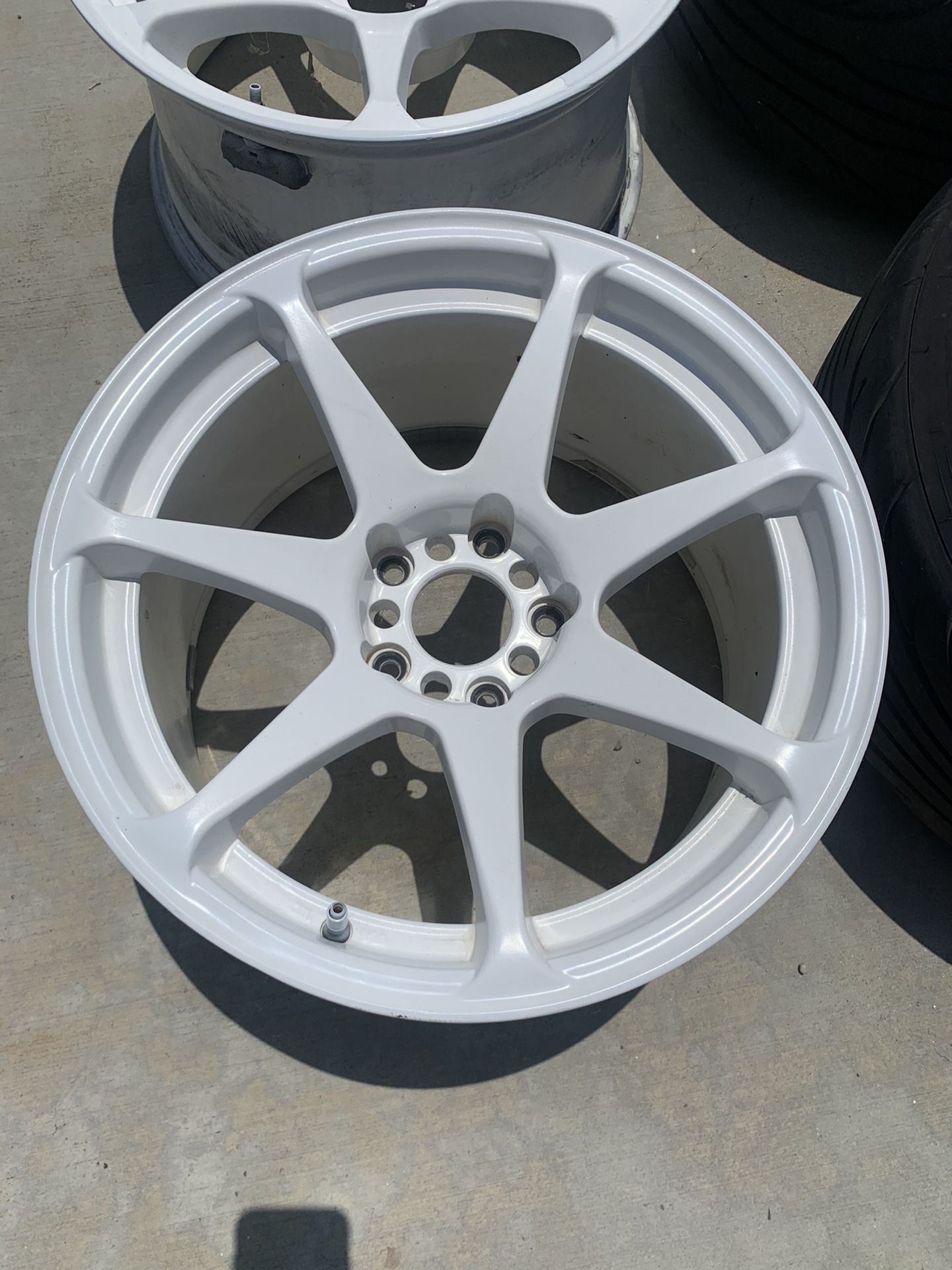 Mb battles 17x9.5+15 18x9.5+23 for Sale in Fontana, CA - OfferUp