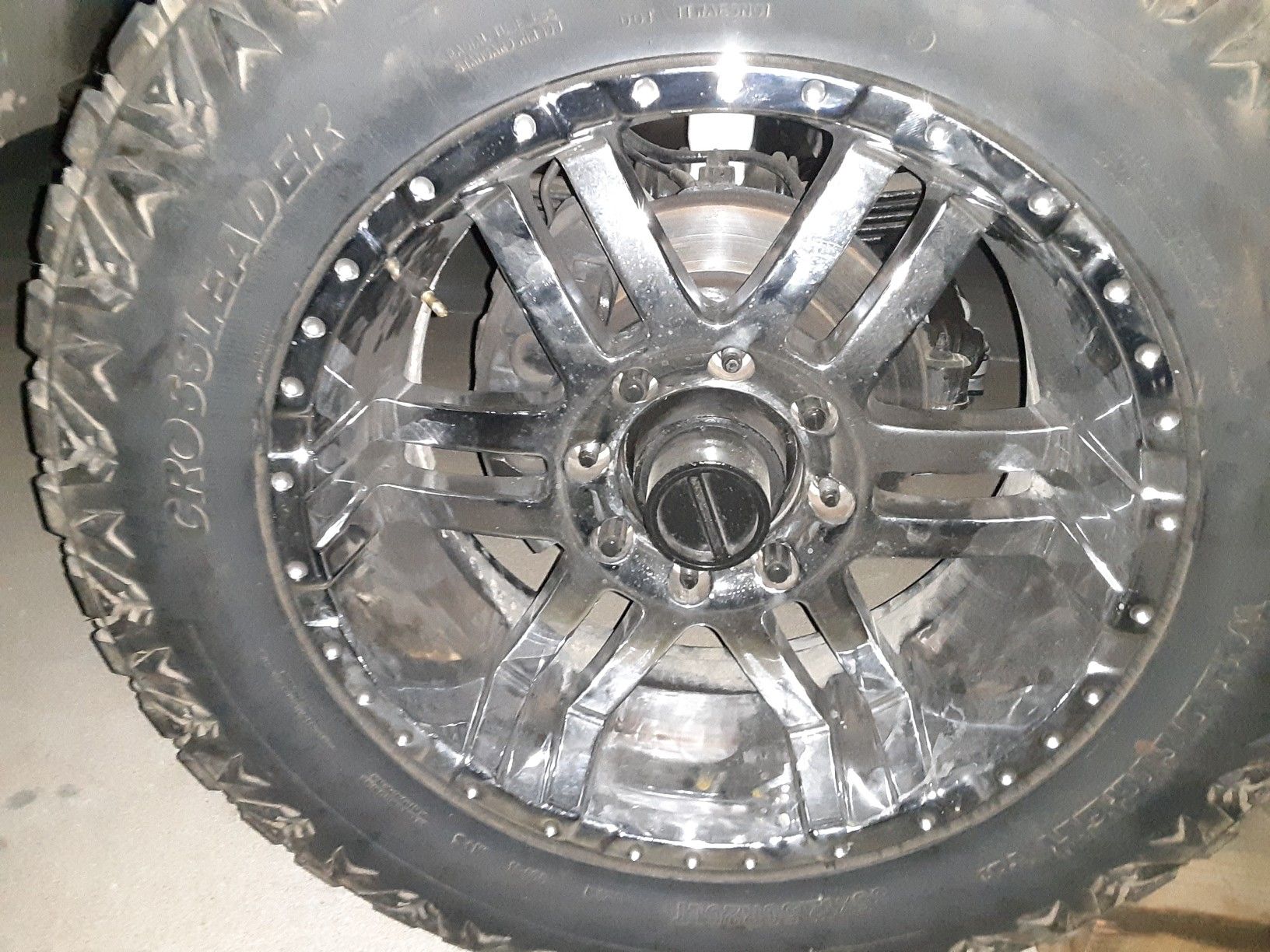REDUCED F250 , F350 or Excursion 20x9 alloy chrome with 35x12.5r20 for ...