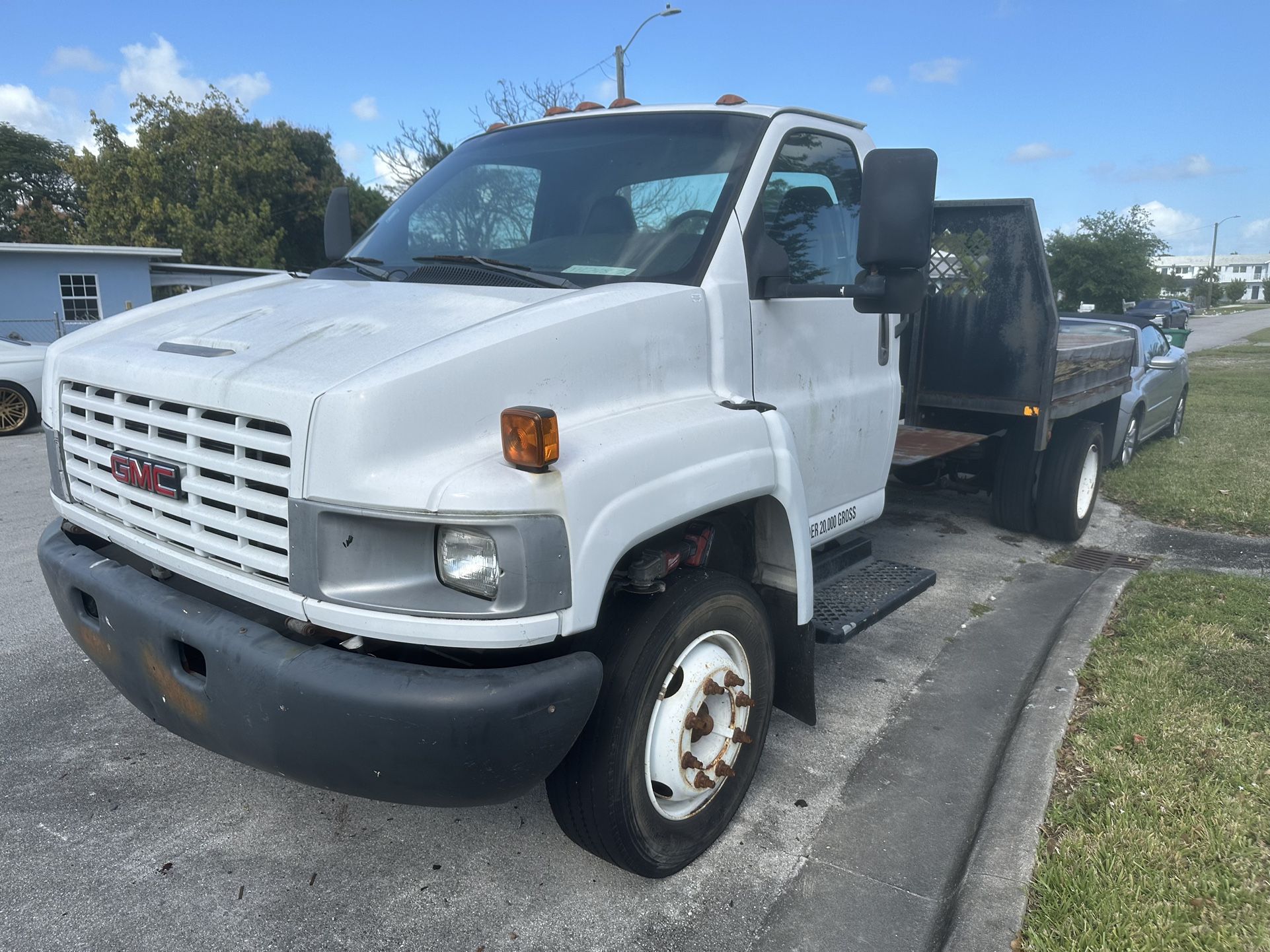 2005 GMC C5500 for Sale in Miami, FL - OfferUp