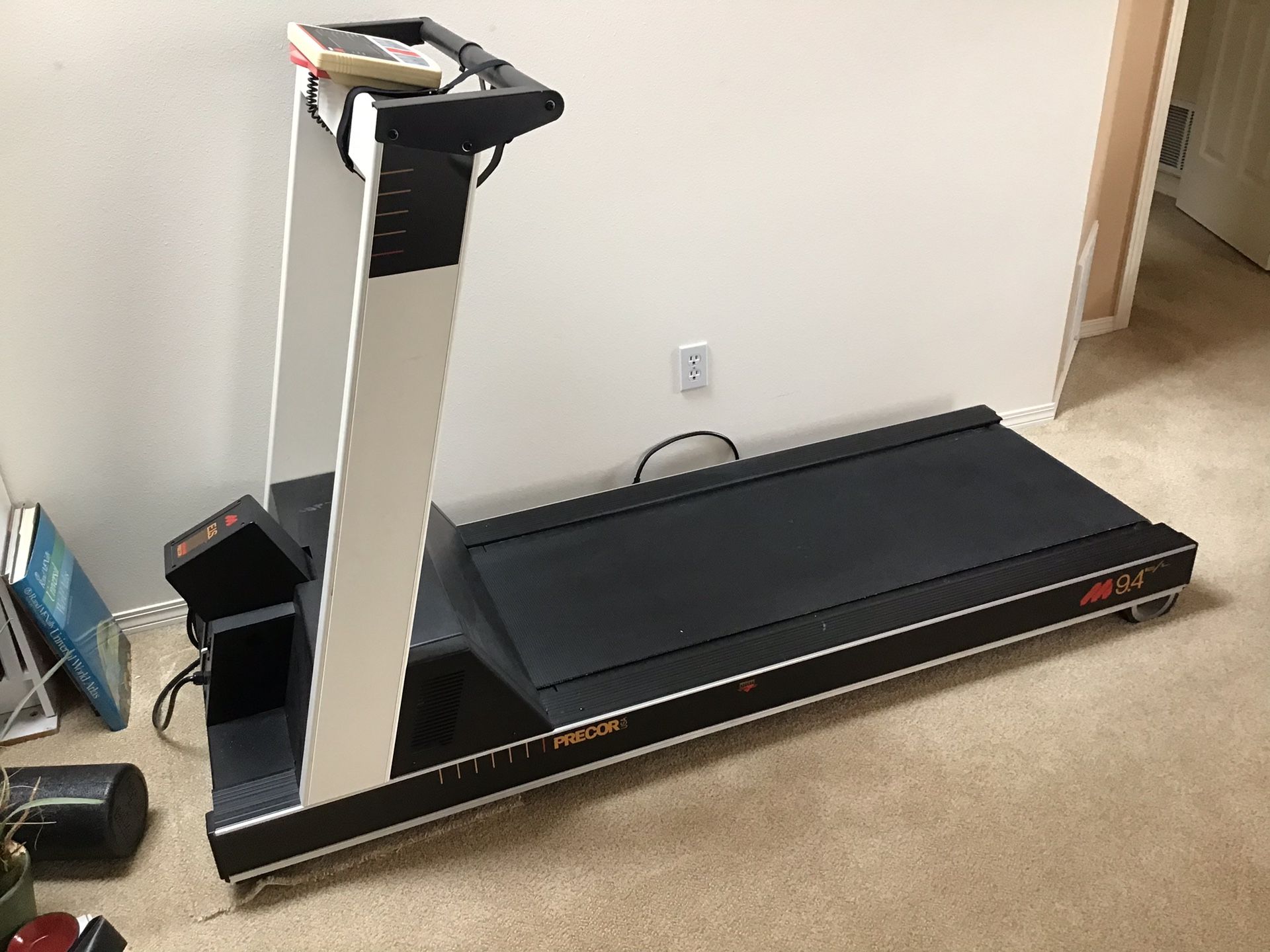 Precor 9.4 Treadmill for Sale in Bellevue, WA - OfferUp