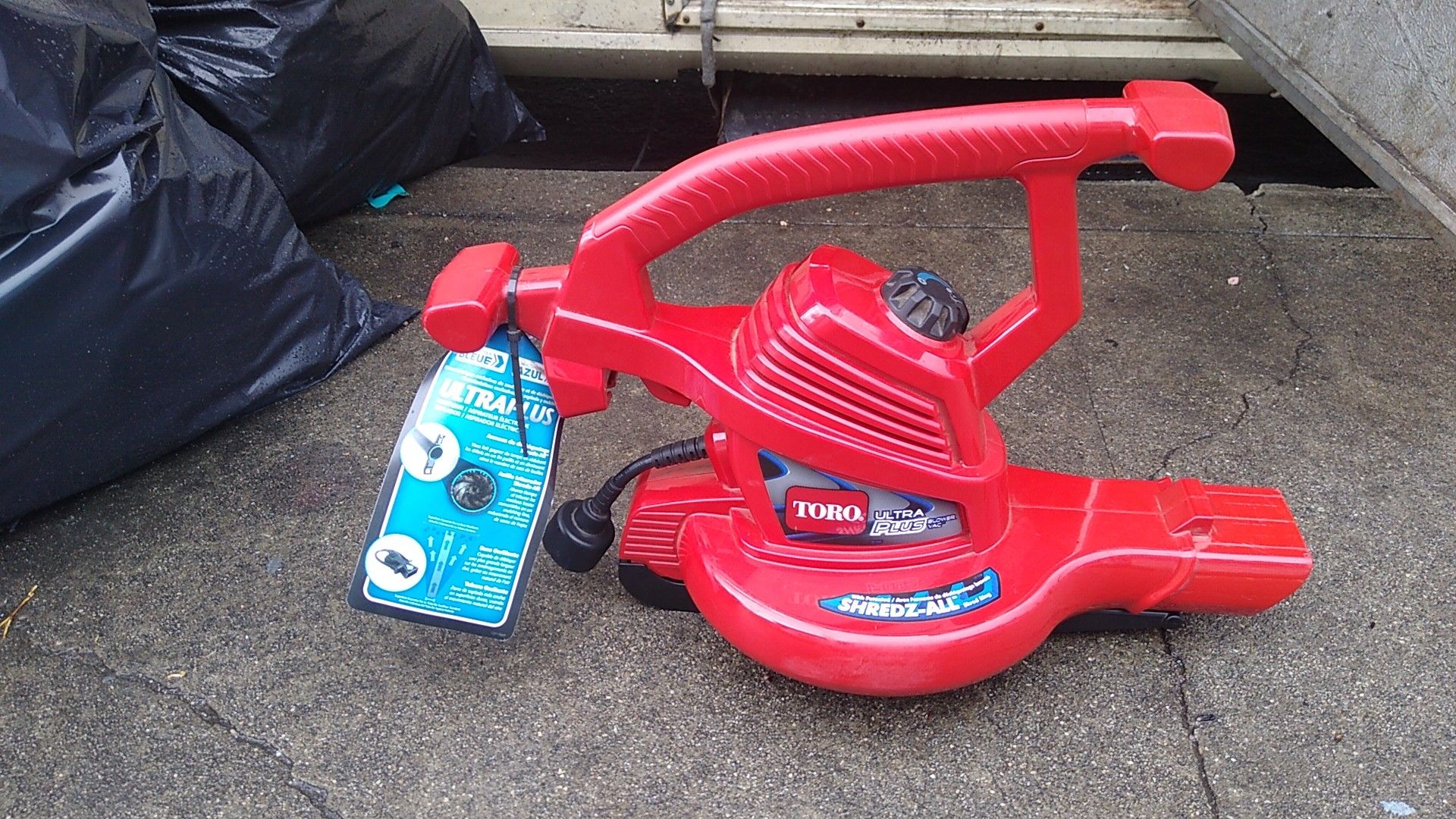Toro 51621 Ultraplus Leaf Blower Vacuum, for Sale in Los Angeles, CA ...