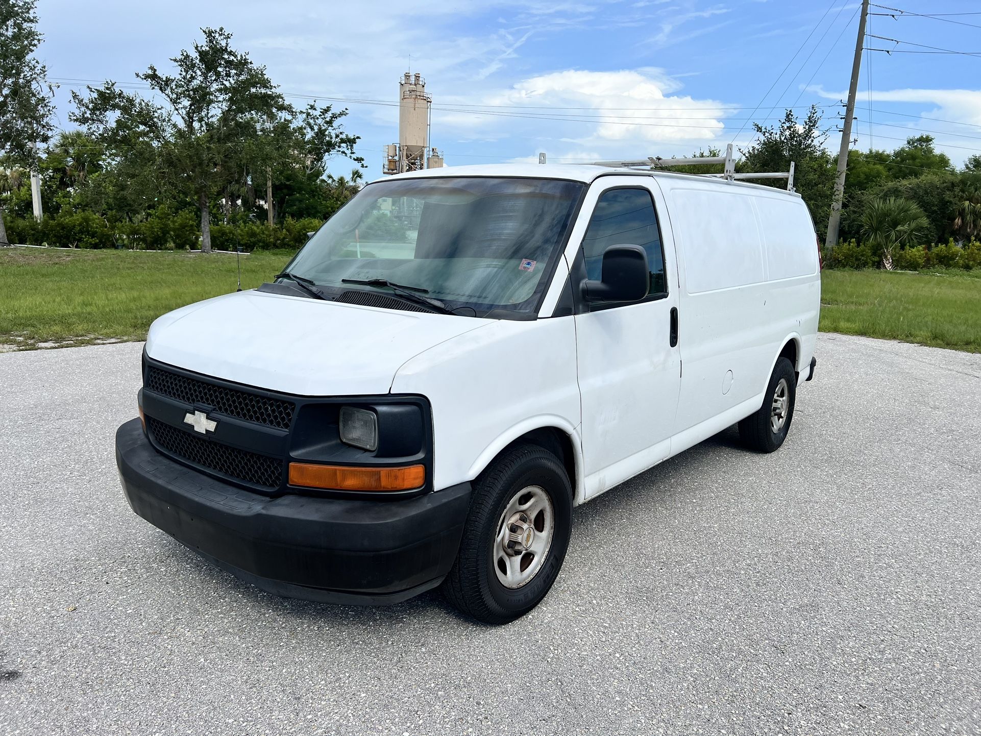 2004 Chevrolet Express for Sale in Punta Gorda, FL - OfferUp