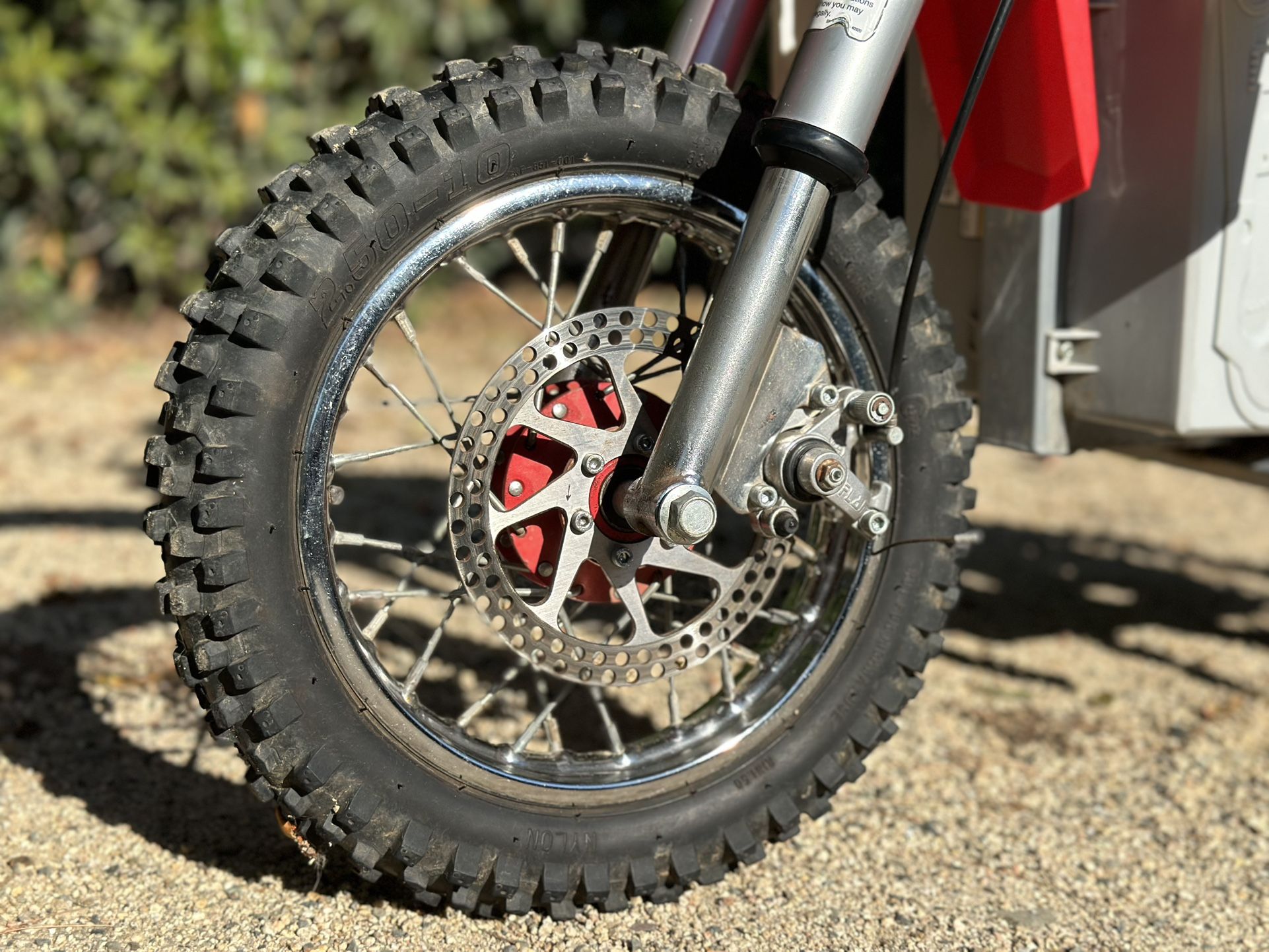 Razor Dirt Rocket SX500 McGrath Electric Powered Ride on Dirt Bike for ...