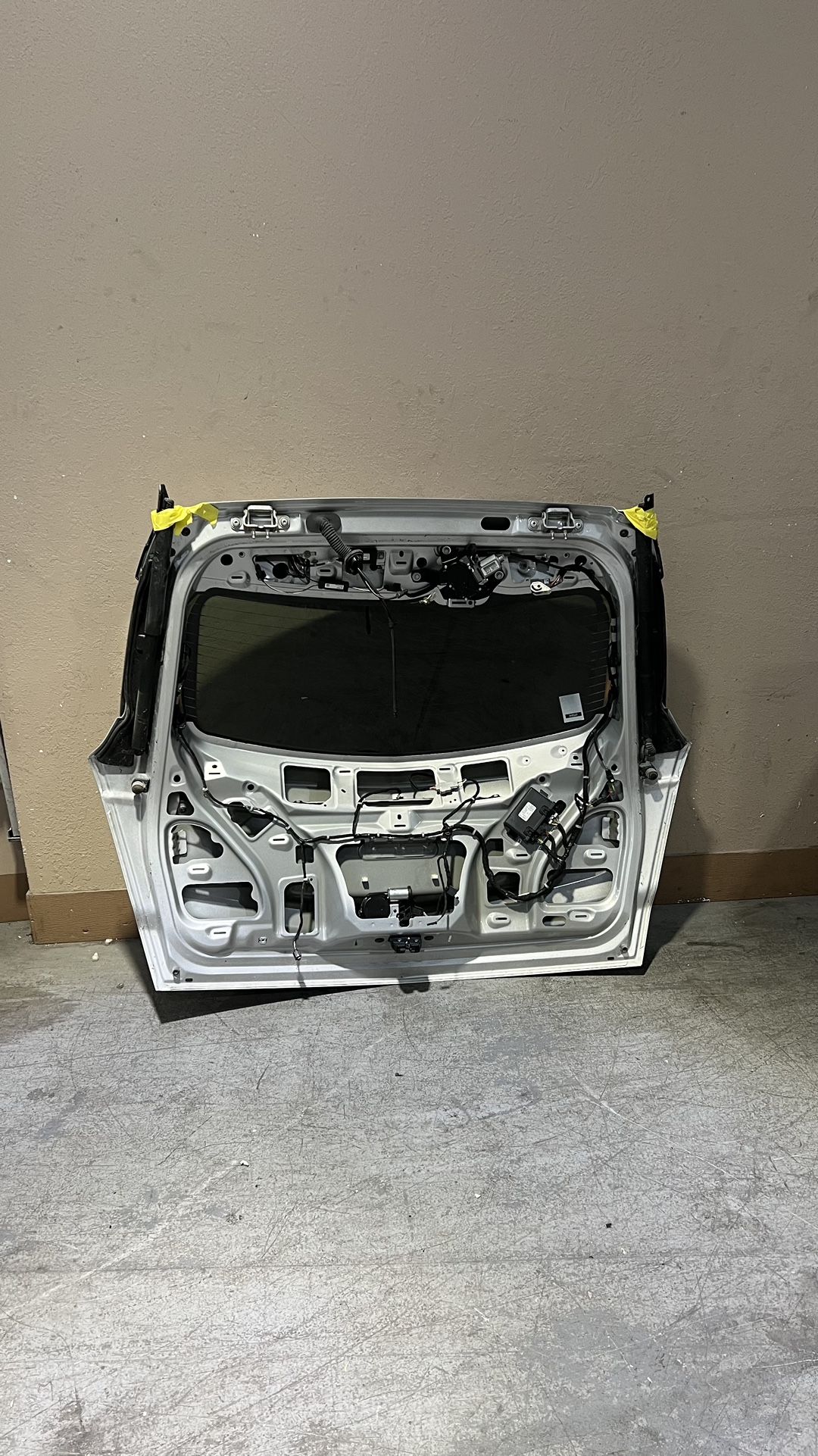 17-23 Cadillac Xt5 Liftgate Tailgate Hatch Lift Tail Gate Trunk Tapa ...