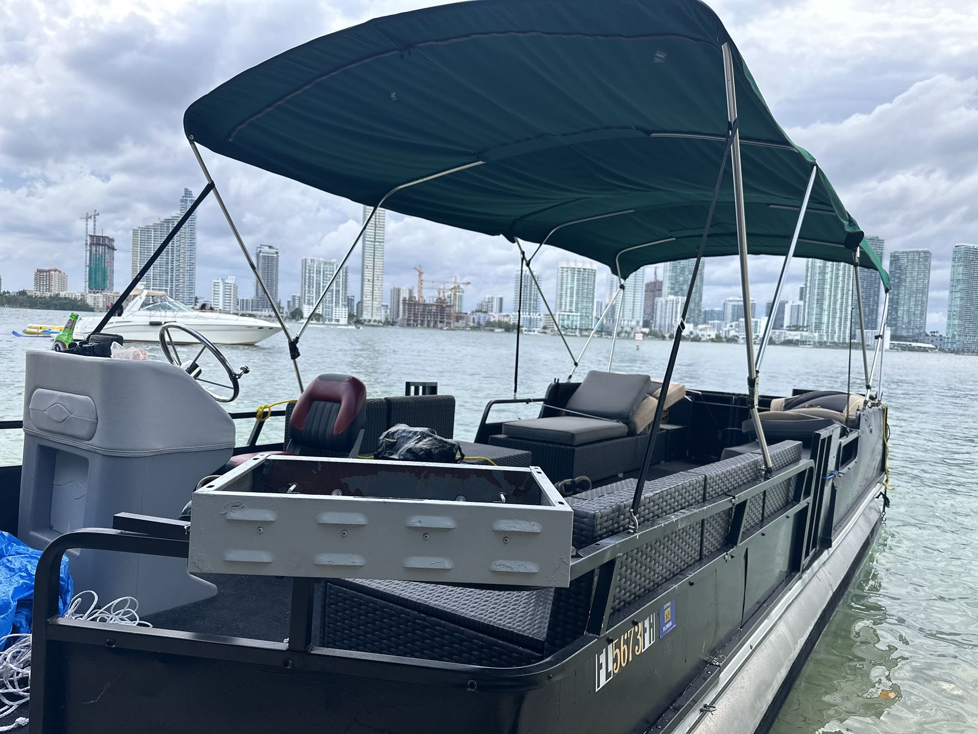 TRITOON PONTOON BOAT for Sale in Miami, FL - OfferUp