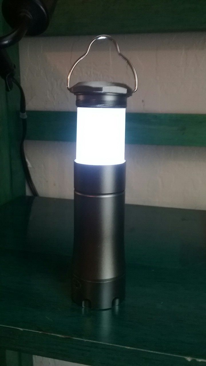 Eddie Bauer Lantern Flashlight for Sale in Las Vegas, NV - OfferUp