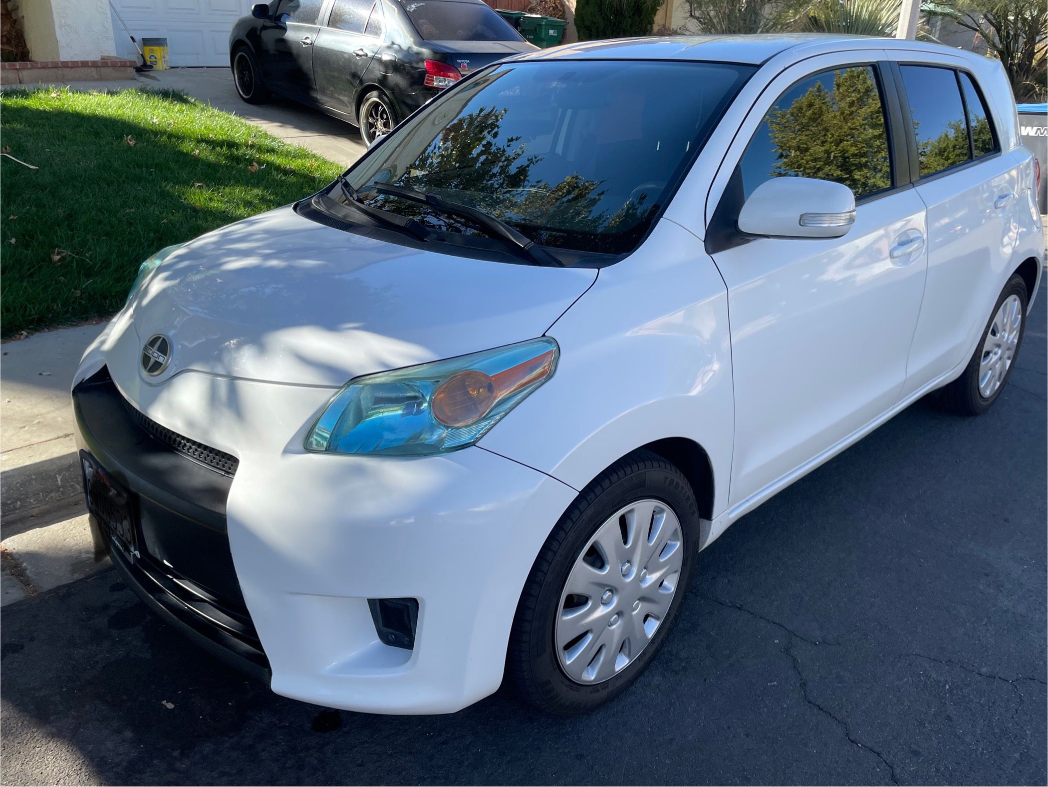 Clean Tile Scion XD for Sale in Palmdale, CA - OfferUp