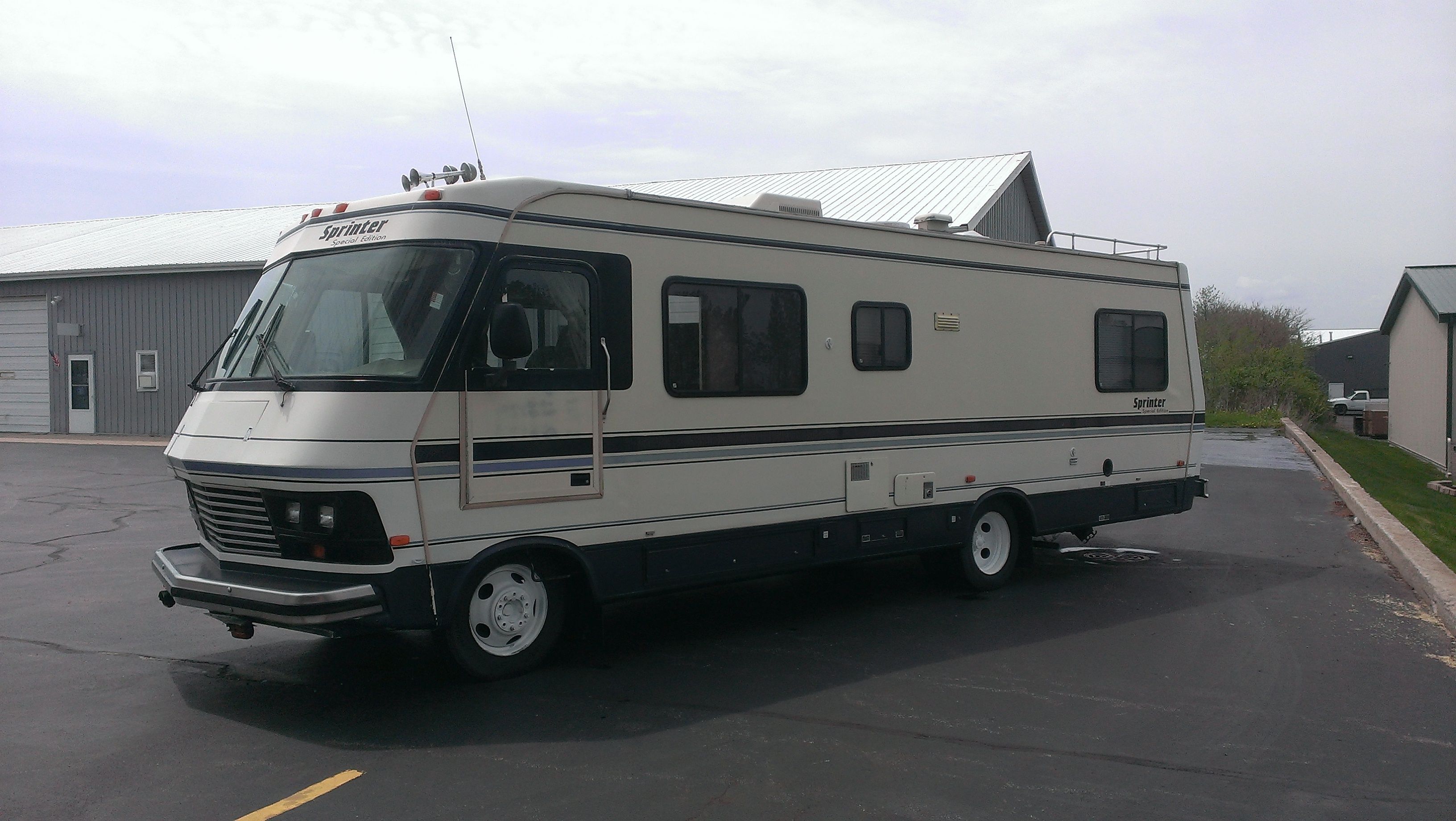 1989 Mallard Sprinter 31ft Class A Motorhome RV for Sale in Chicago, IL ...