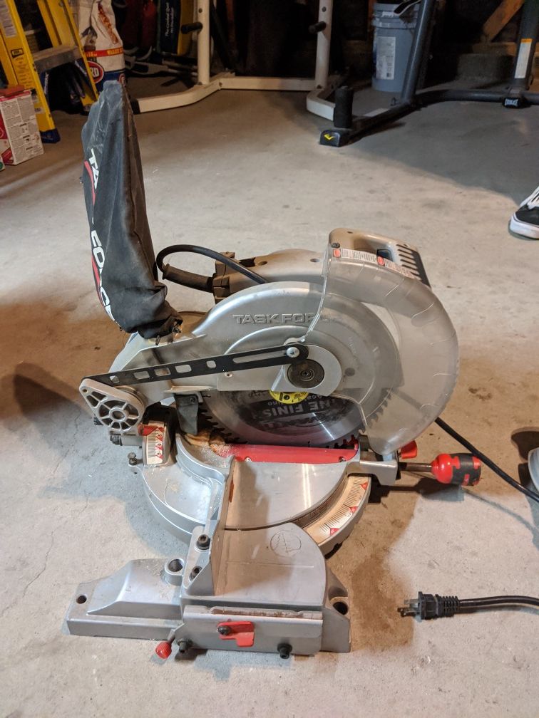 Task force miter saw and skill saw for Sale in Chino, CA - OfferUp