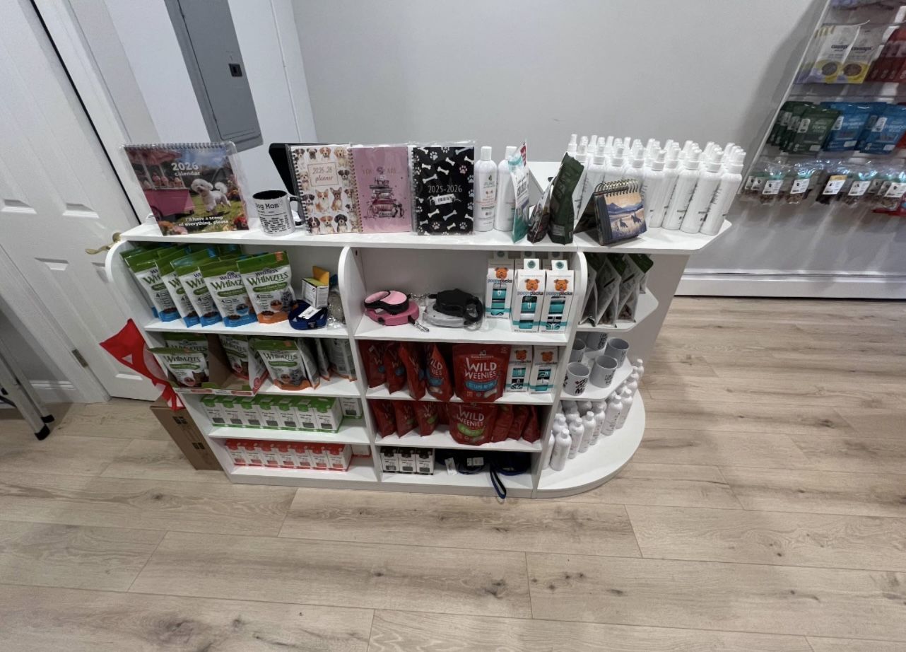 Modern Reception Cashier Desk With Open Shelving - Ideal For Offices ...