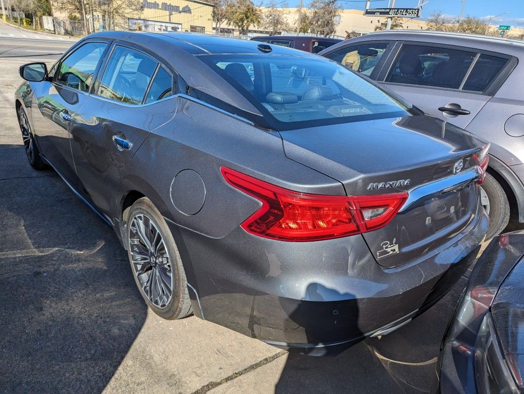 2017 Nissan Maxima for Sale in Orlando, FL - OfferUp