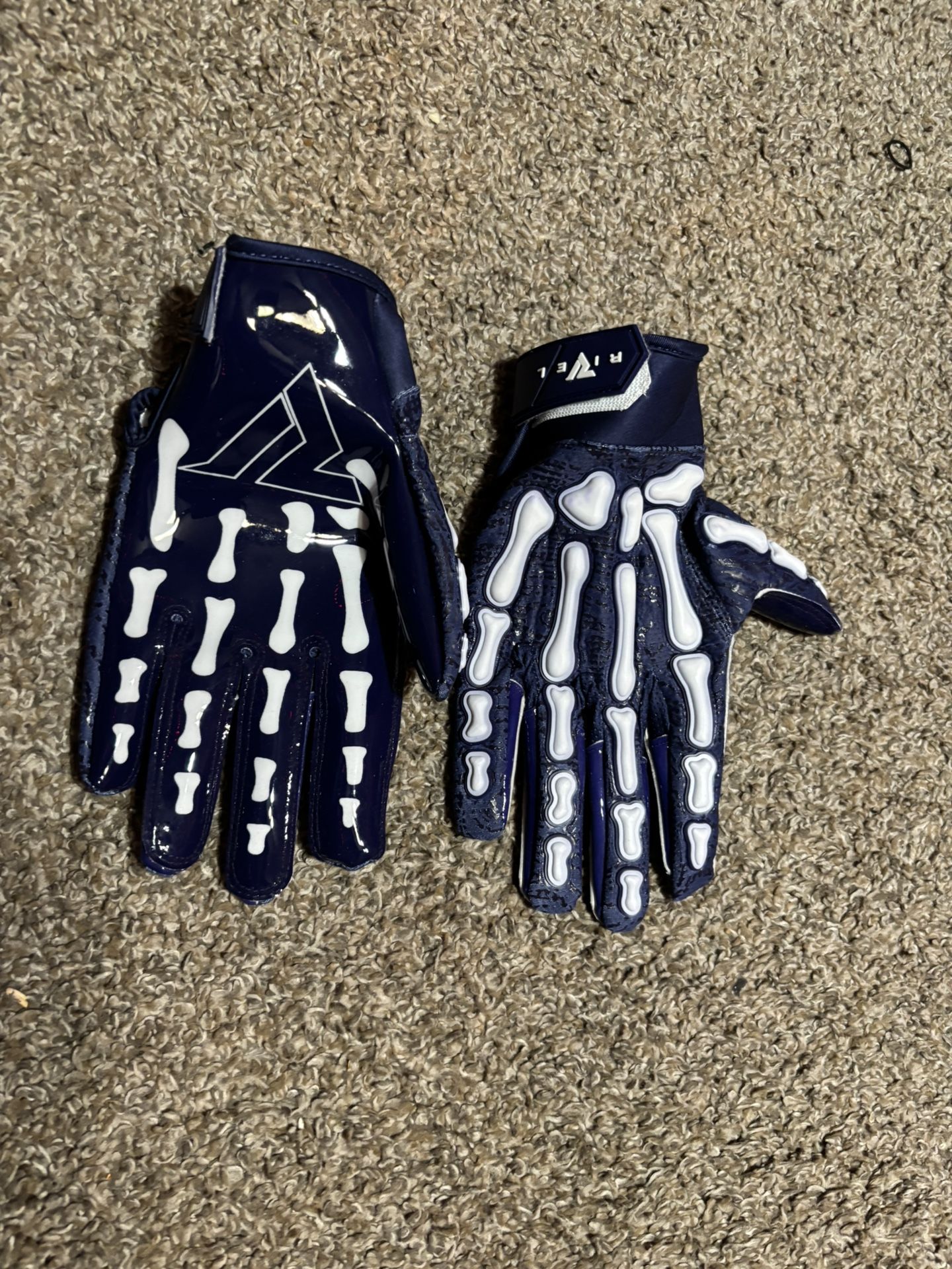Rivel Football Gloves for Sale in Quartz Hill, CA - OfferUp