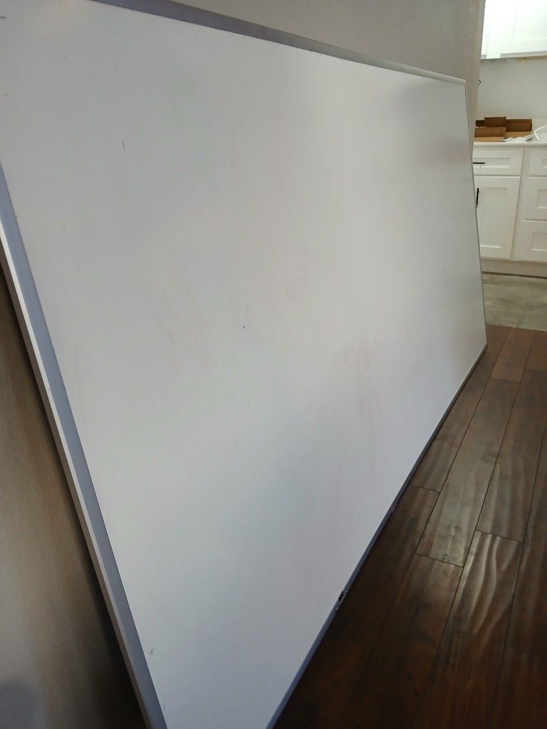 Full Size Whiteboard for Sale in Modesto, CA - OfferUp