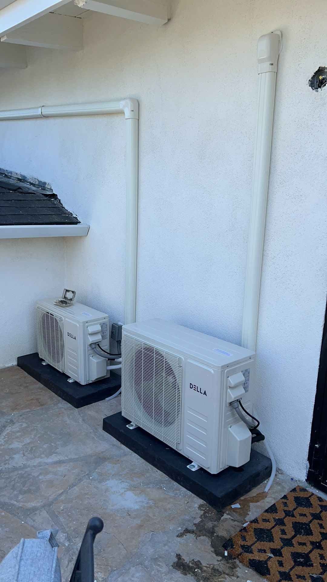 New DELLA 12,000 BTU/ 1 Ton Mini Split Air Conditioner, Heats & AC ...