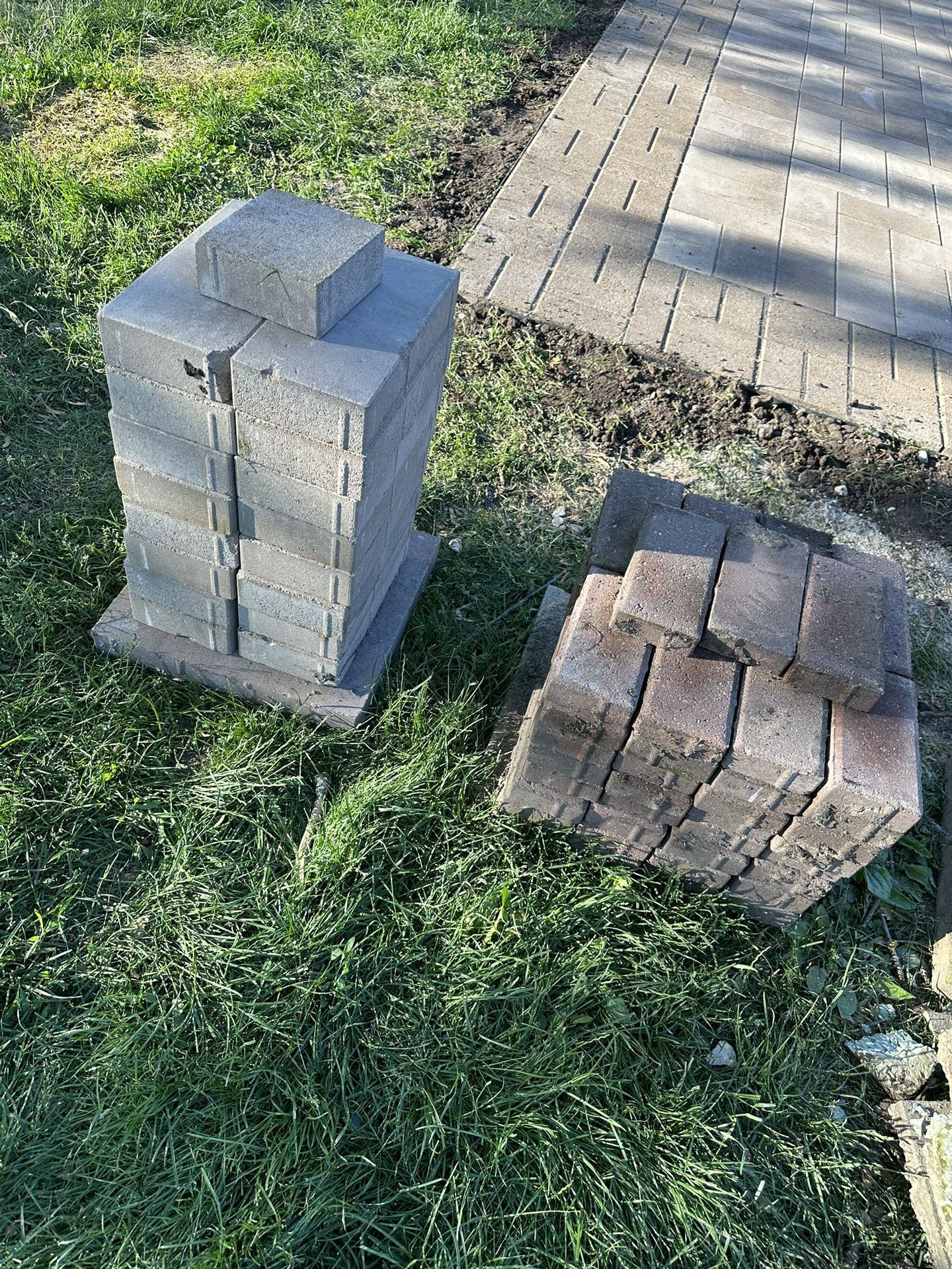 Landscaping Bricks Pavers for Sale in Orland Park, IL - OfferUp