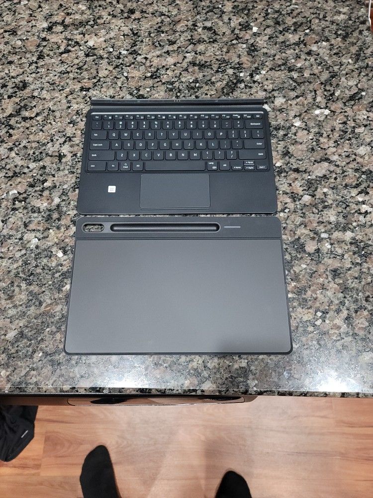 Samsung Galaxy Tab S7 Plus Original Keyboard ($100) for Sale in ...