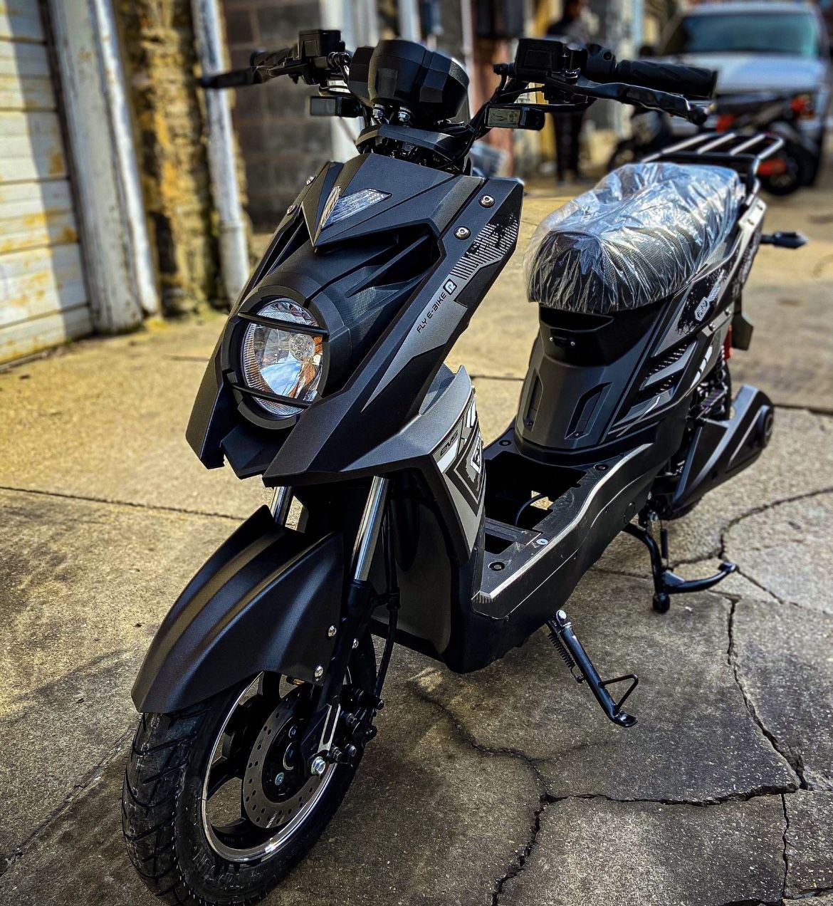 FLY 9 ELECTRIC SCOOTER BRAND NEW / MOTORA ELECTRICA. for Sale in New Haven, CT - OfferUp