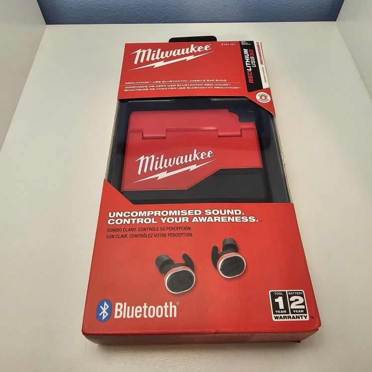 Milwaukee USB Bluetooth Jobsite Earbuds for Sale in San Antonio, TX ...
