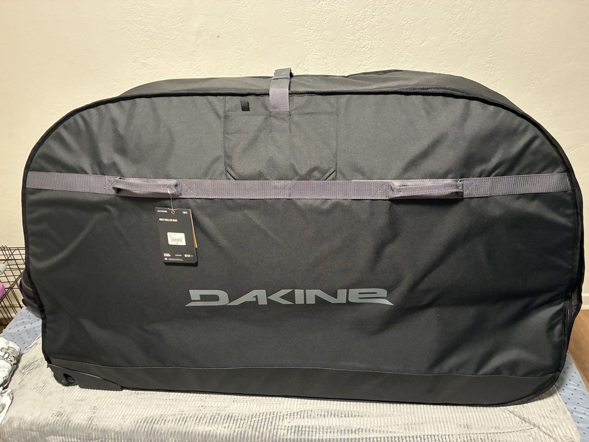 DAKINE BIKE BAG for Sale in Los Angeles, CA - OfferUp