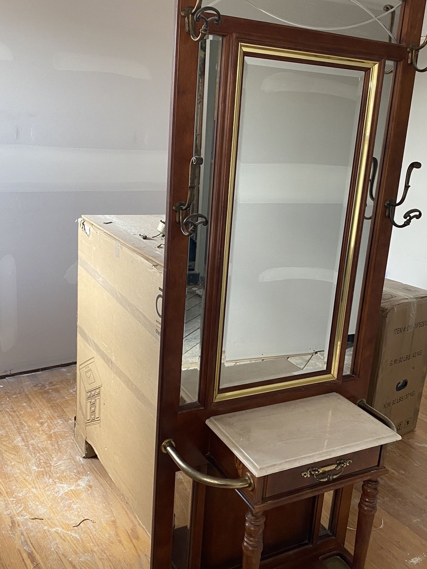 Pulaski Hall Tree for Sale in Dearborn, MI - OfferUp